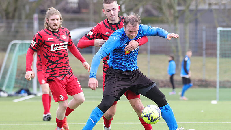 FC Herzogenaurach schlägt ASV Vach mit Jakob Karches im Testspiel