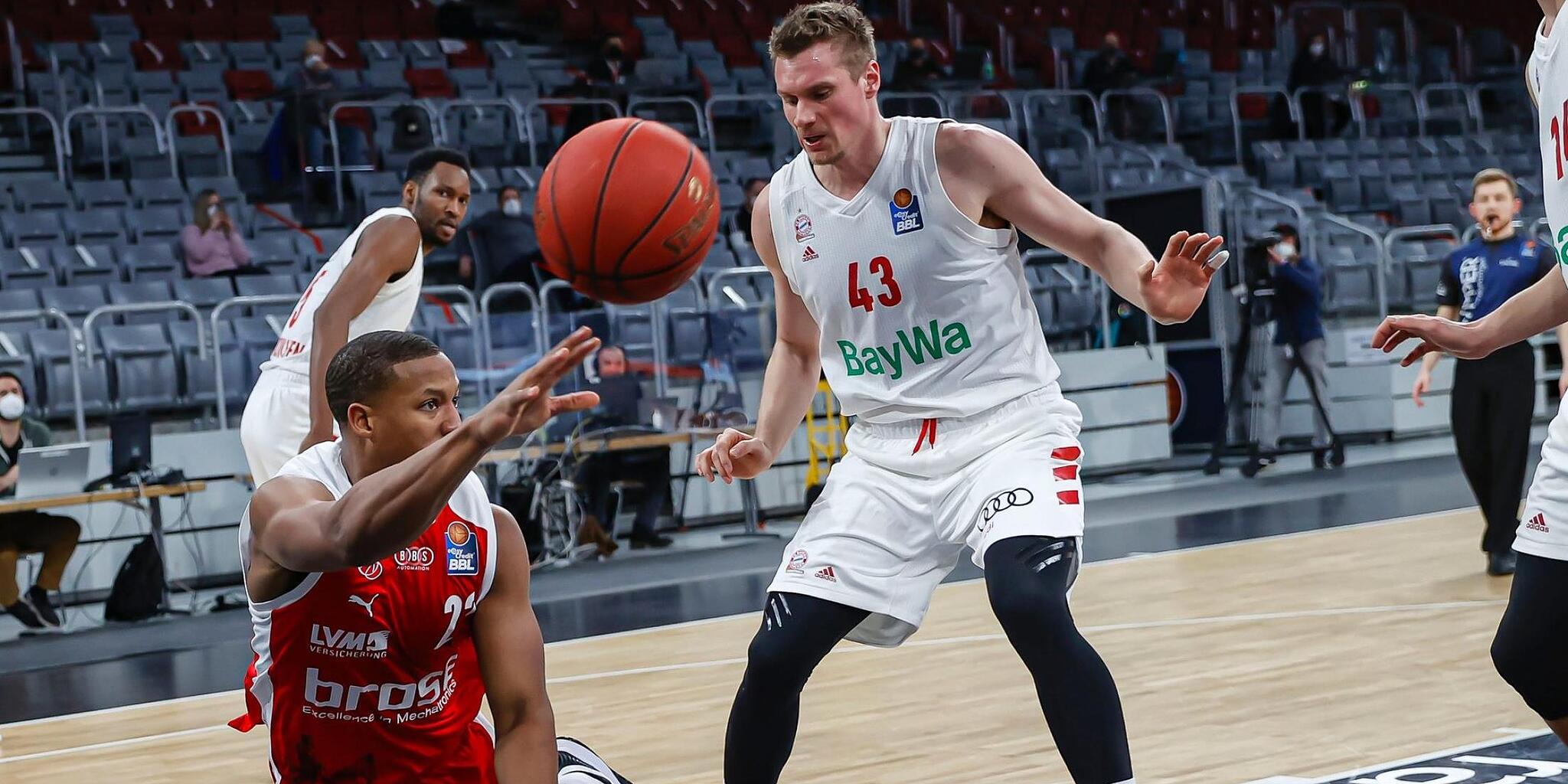 Brose Bamberg gastiert am letzten Hinrundenspieltag der Basketball ...