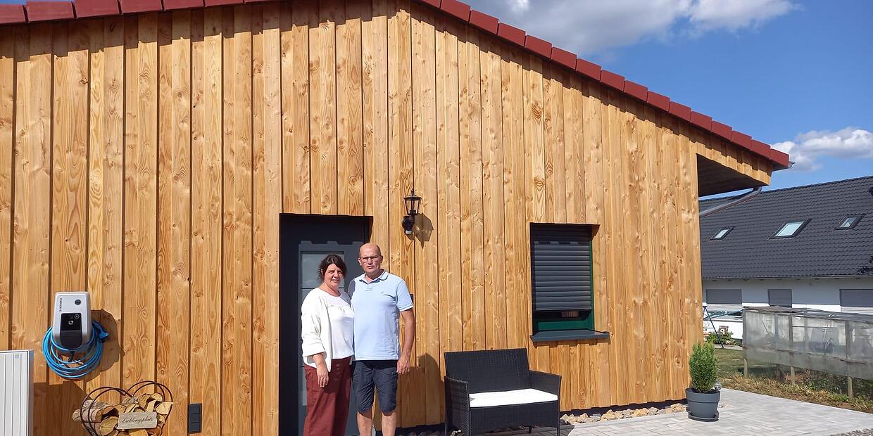 Mit dem Auszeithaus auf dem Dreistelzberg bei Oberleichtersbach wollen ...