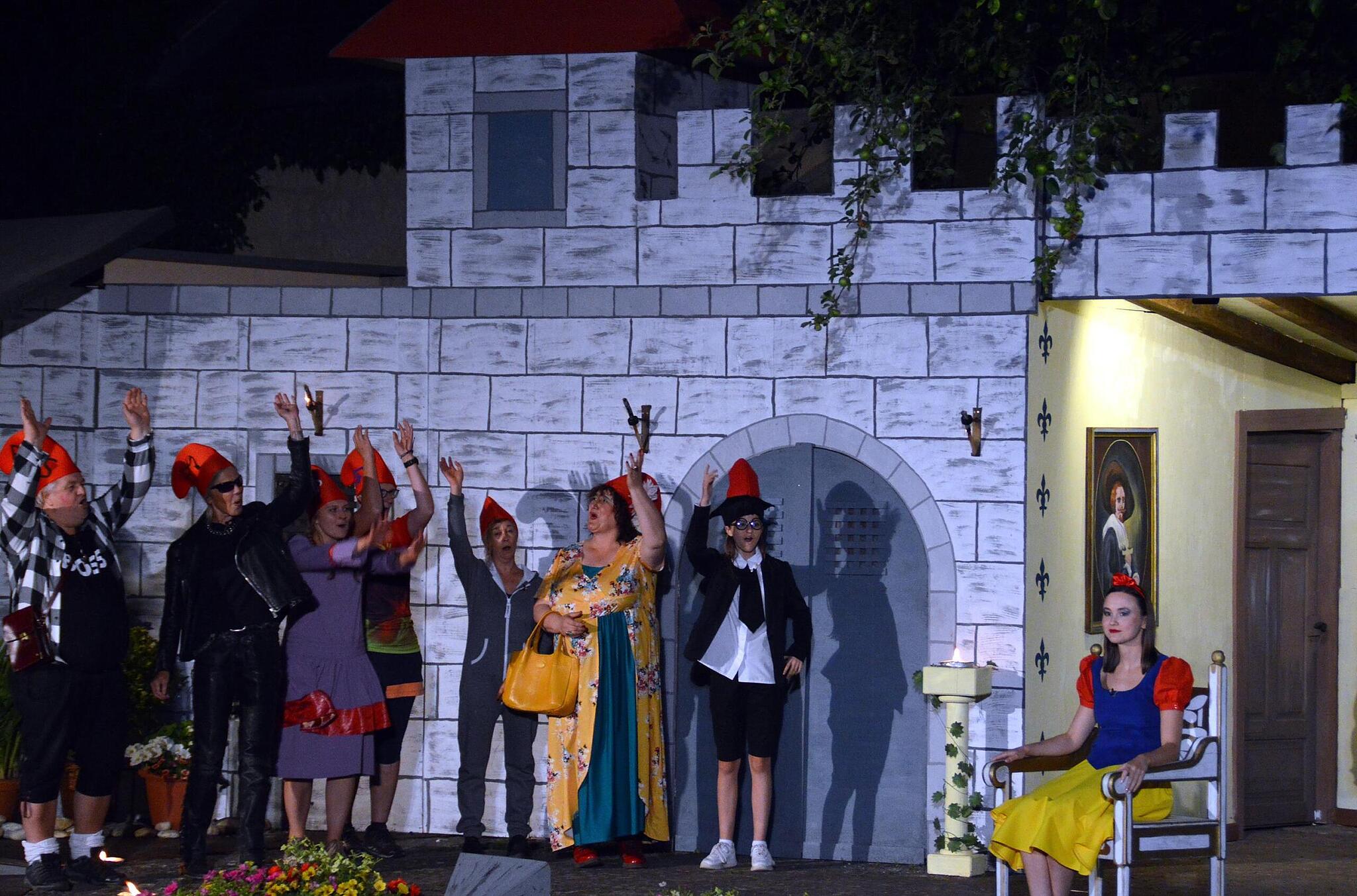 Theater Poppenlauer im Schrimpfschen Schloss mit dem Stück ...