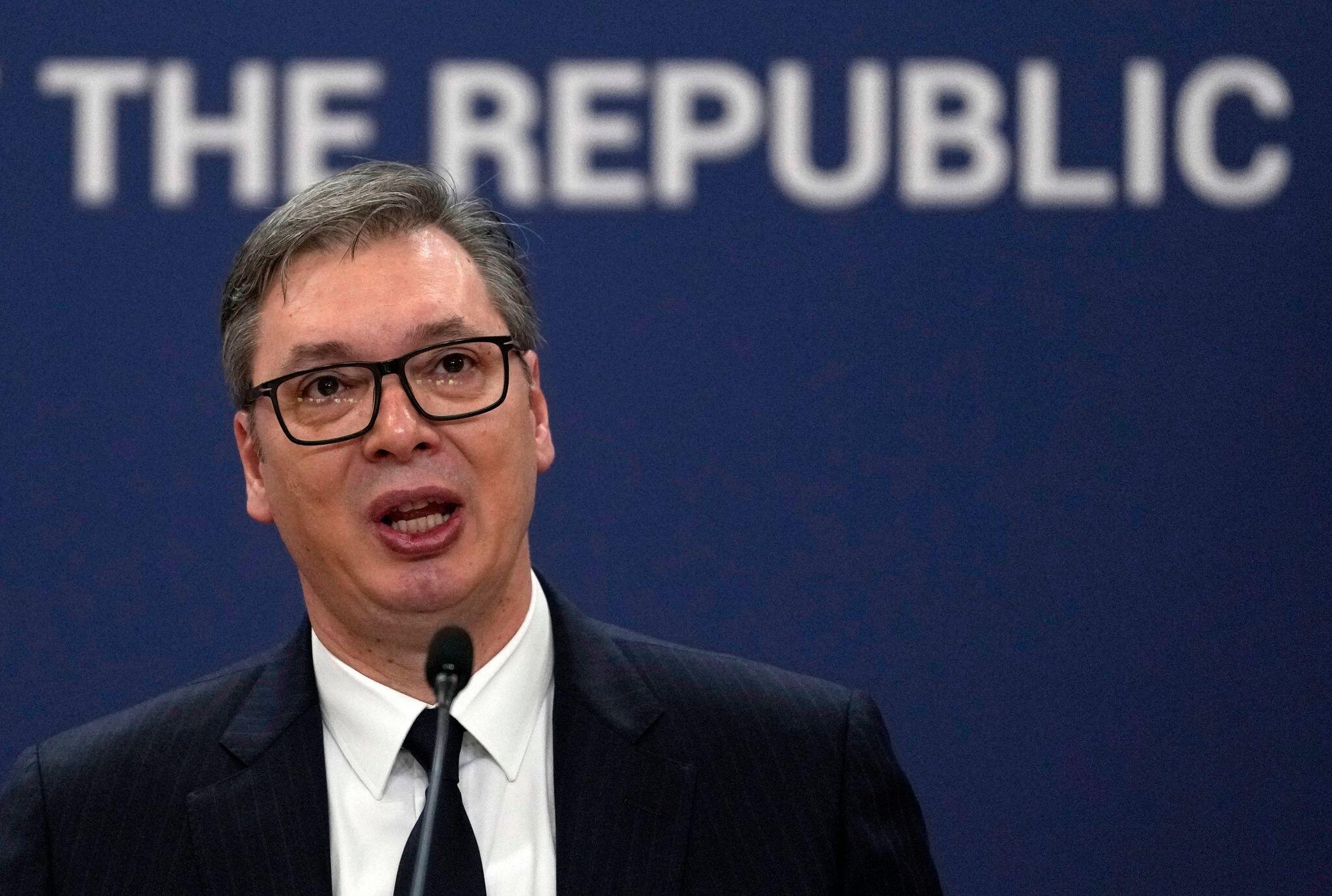 Kosovo: Serbische Armee kommt aus drei Richtungen