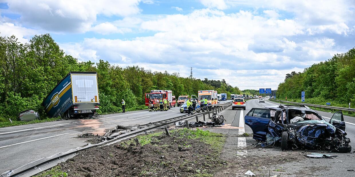 Tote bei schwerem Lkw-Unfall auf A6
