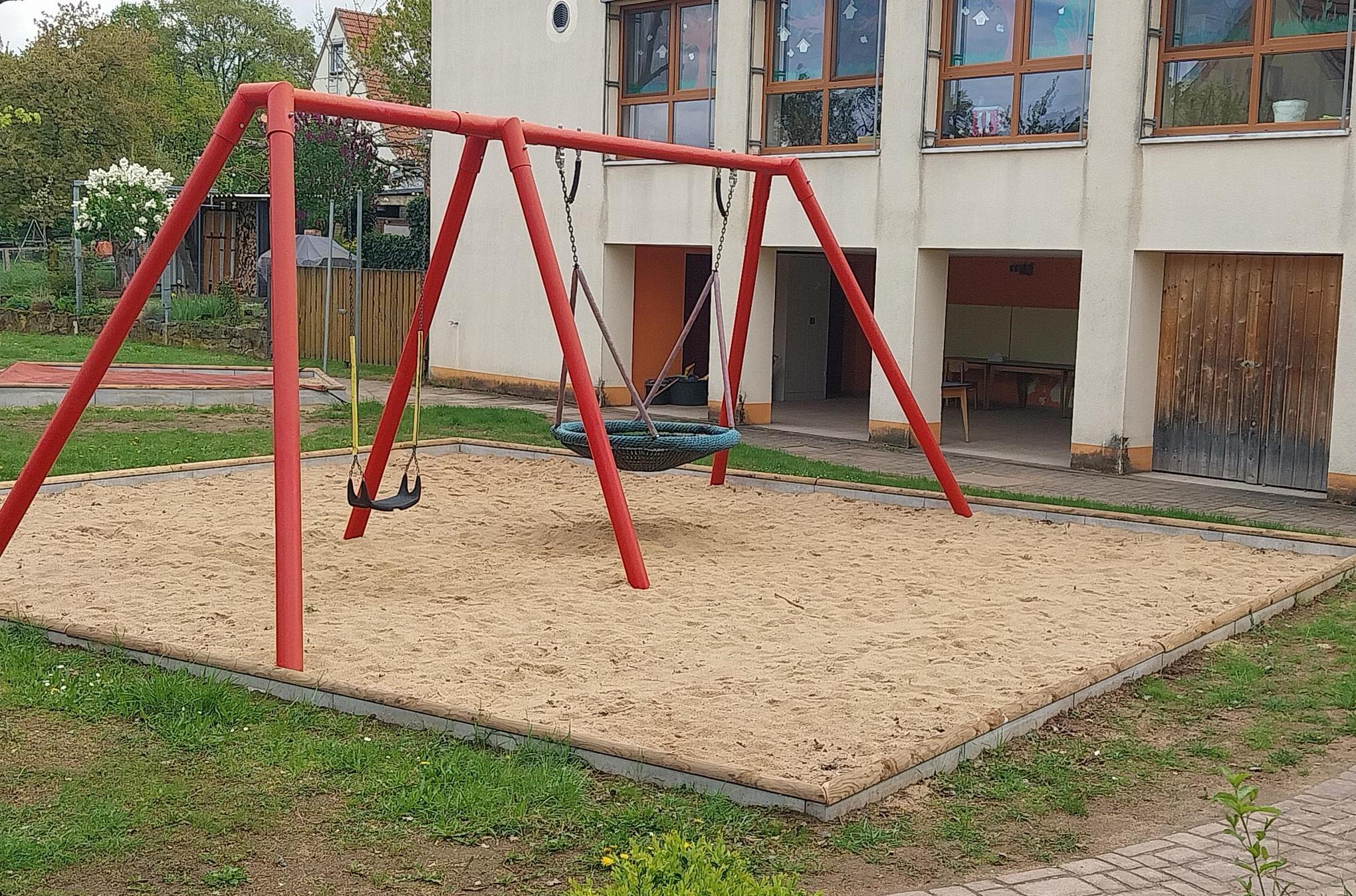 Bürgermeister Johannes Krumm listete im Marktgemeinderat Elfershausen ...