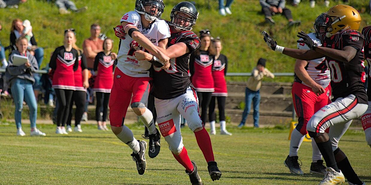 Football: Hemhofen Gechers gewinnen gegen Herzo Rhinos