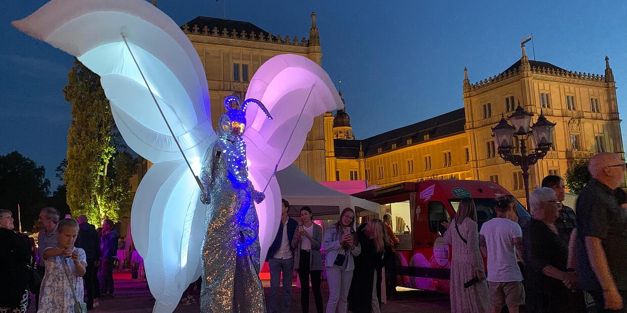 Das Schlossplatzfest in Coburg hat begonnen.