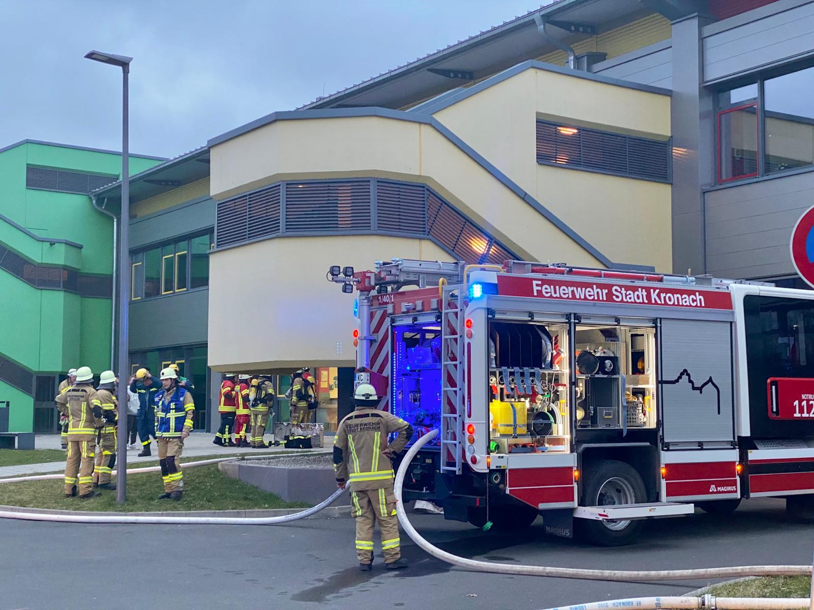 Durch heißen Ton angeschmort: Feuerwehr am Schulzentrum in Kronach im Einsatz