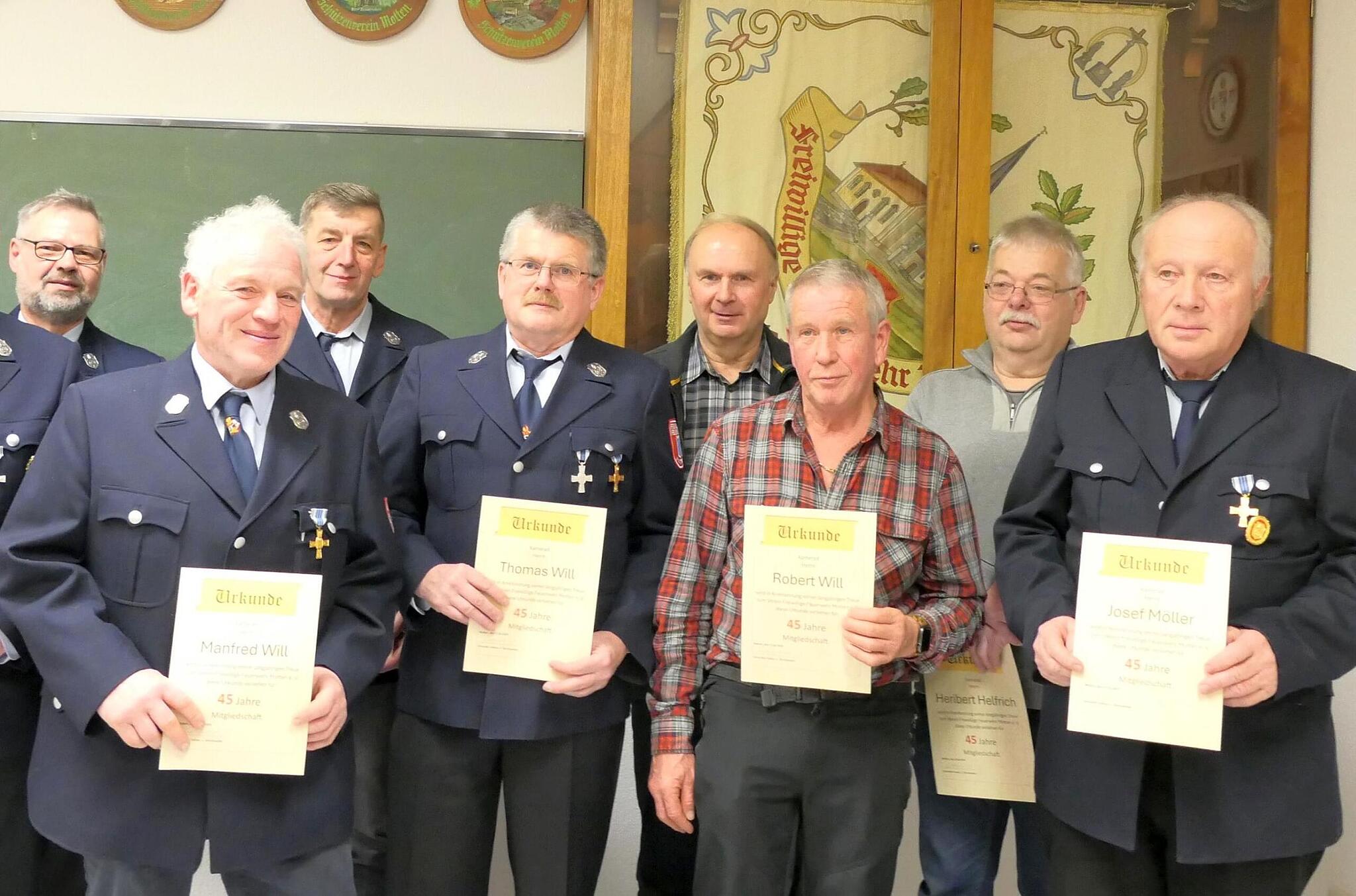 Jahreshauptversammlung Freiwillige Feuerwehr Motten neue Kommandanten ...