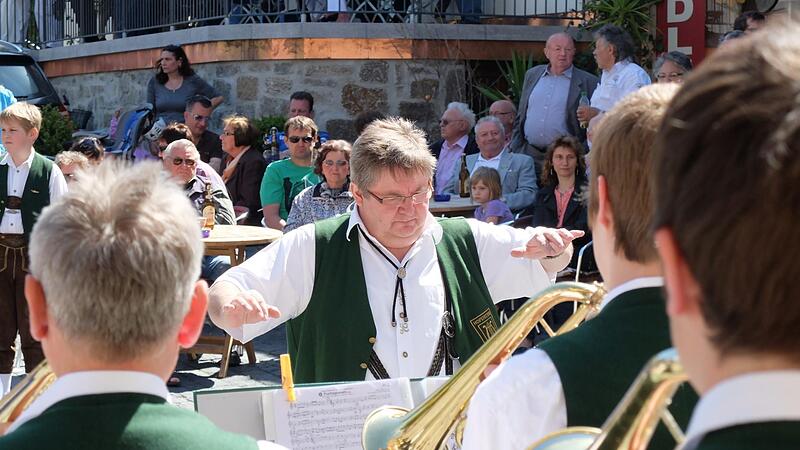 Blasmusik Hofstetten Dirigent Klaus Rambacher hört auf
