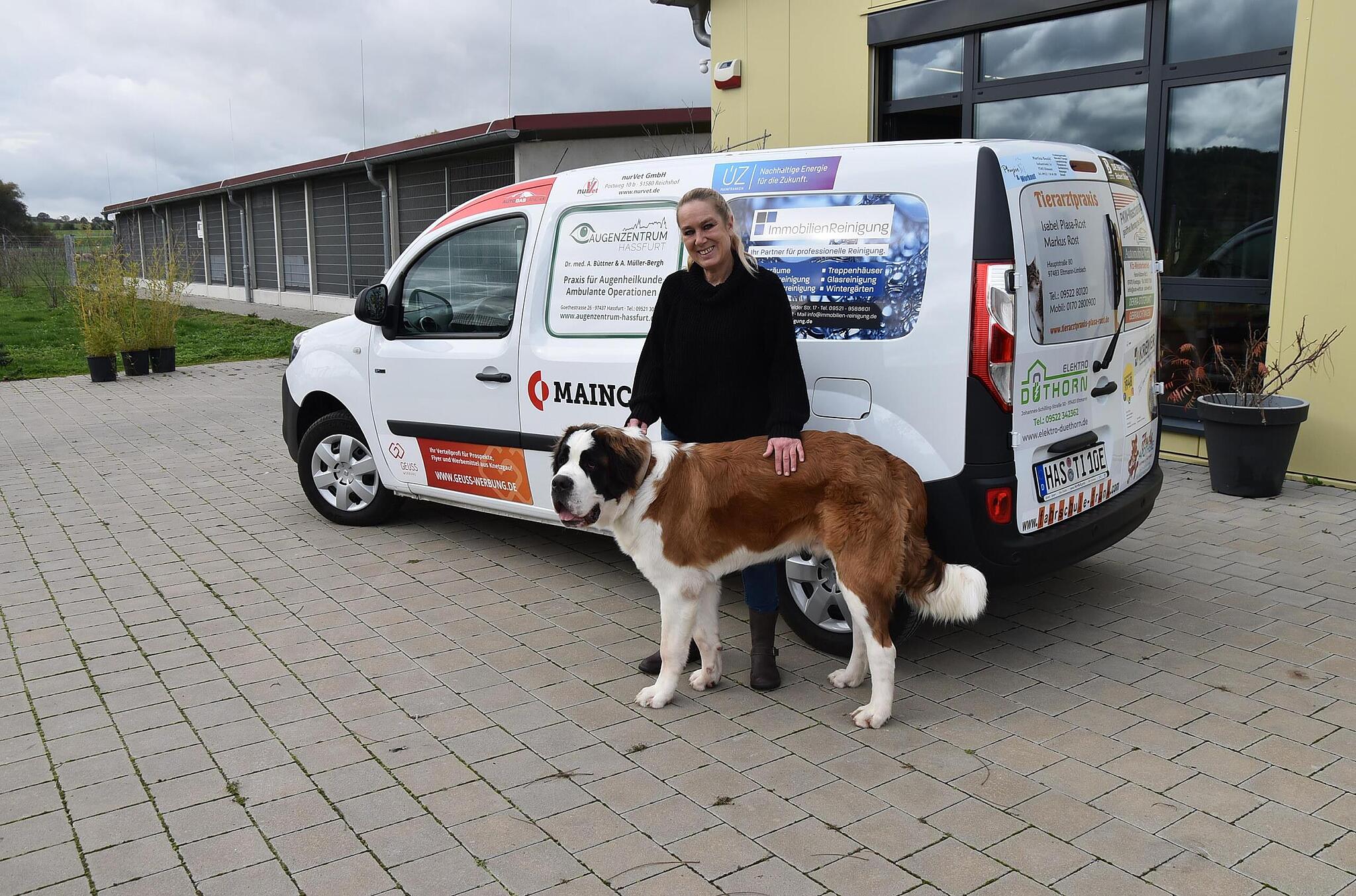 Das Elektroauto ist ein idealer Helfer bei der Rehkitzrettung