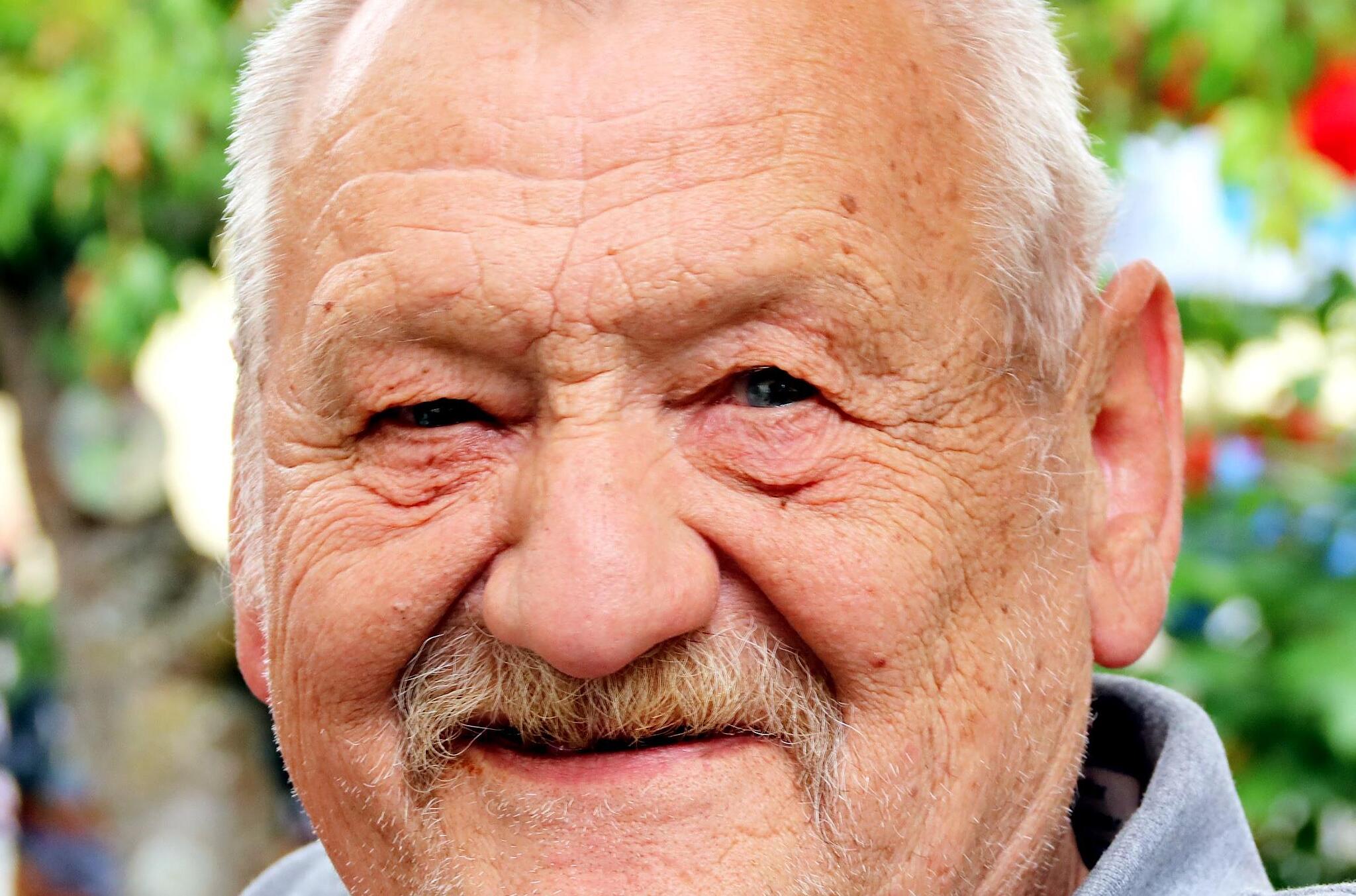 Segnung Senioren-Rikscha beim Sommerfest der Diakonie in St. Elisabeth ...