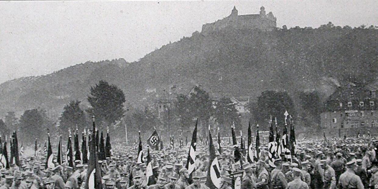 Der Deutsche Tag 1922 in Coburg verschaffte Adolf Hitler und seiner ...