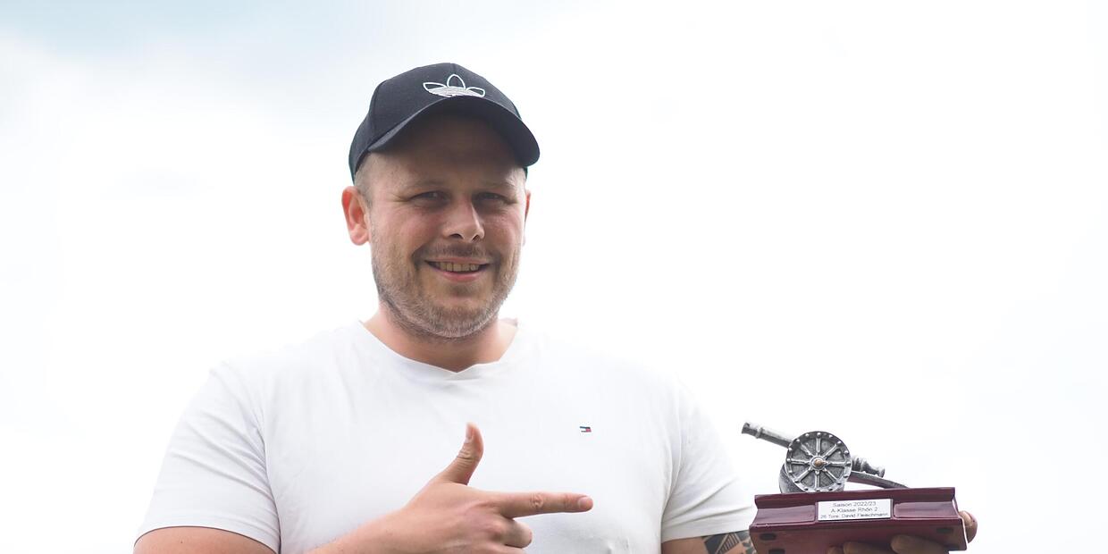 David Fleischmann von der TSVgg Hausen gewinnt den Torjägerpokal der ...