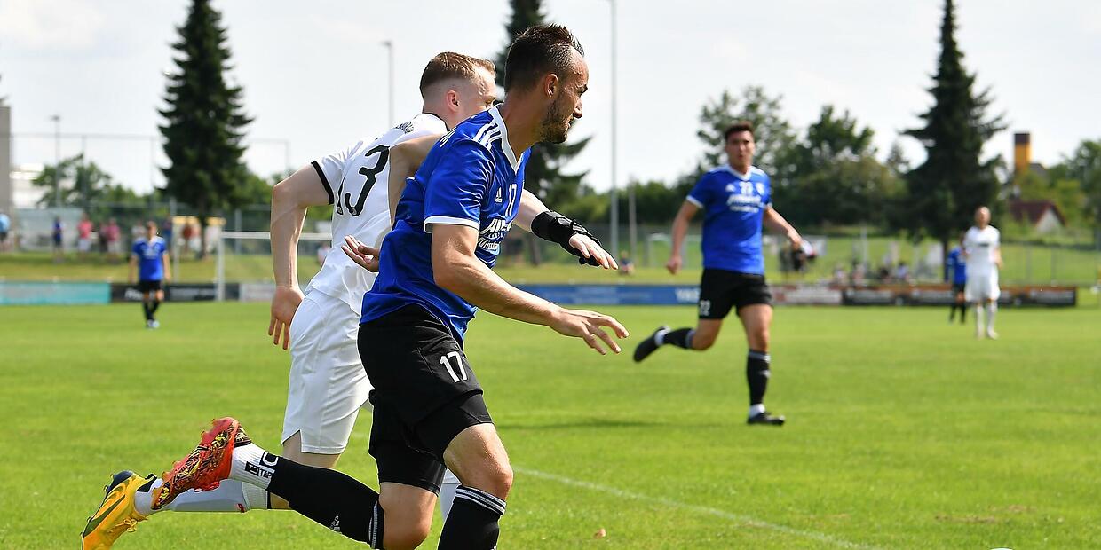 Spitzenspiel und Derby: FC Herzogenaurach gegen Jahn Forchheim