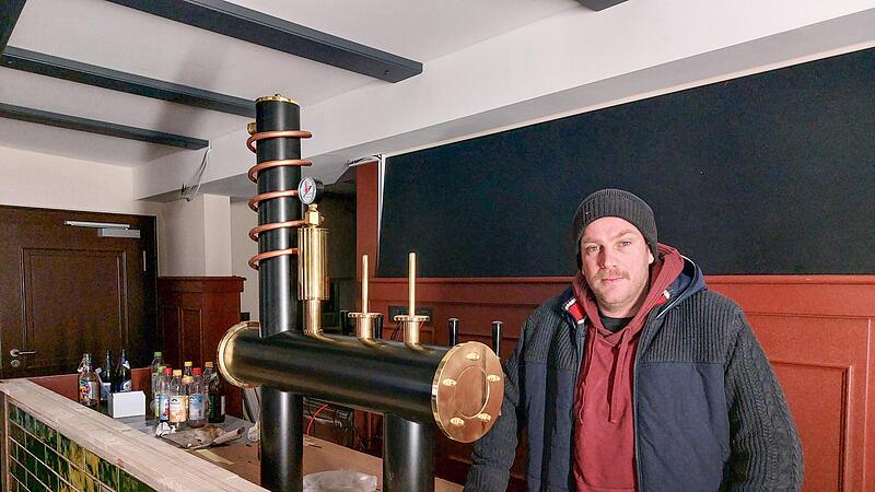 Nach einem Großbrand stand der Zapfhahn in der Sandstraße in Bamberg ...