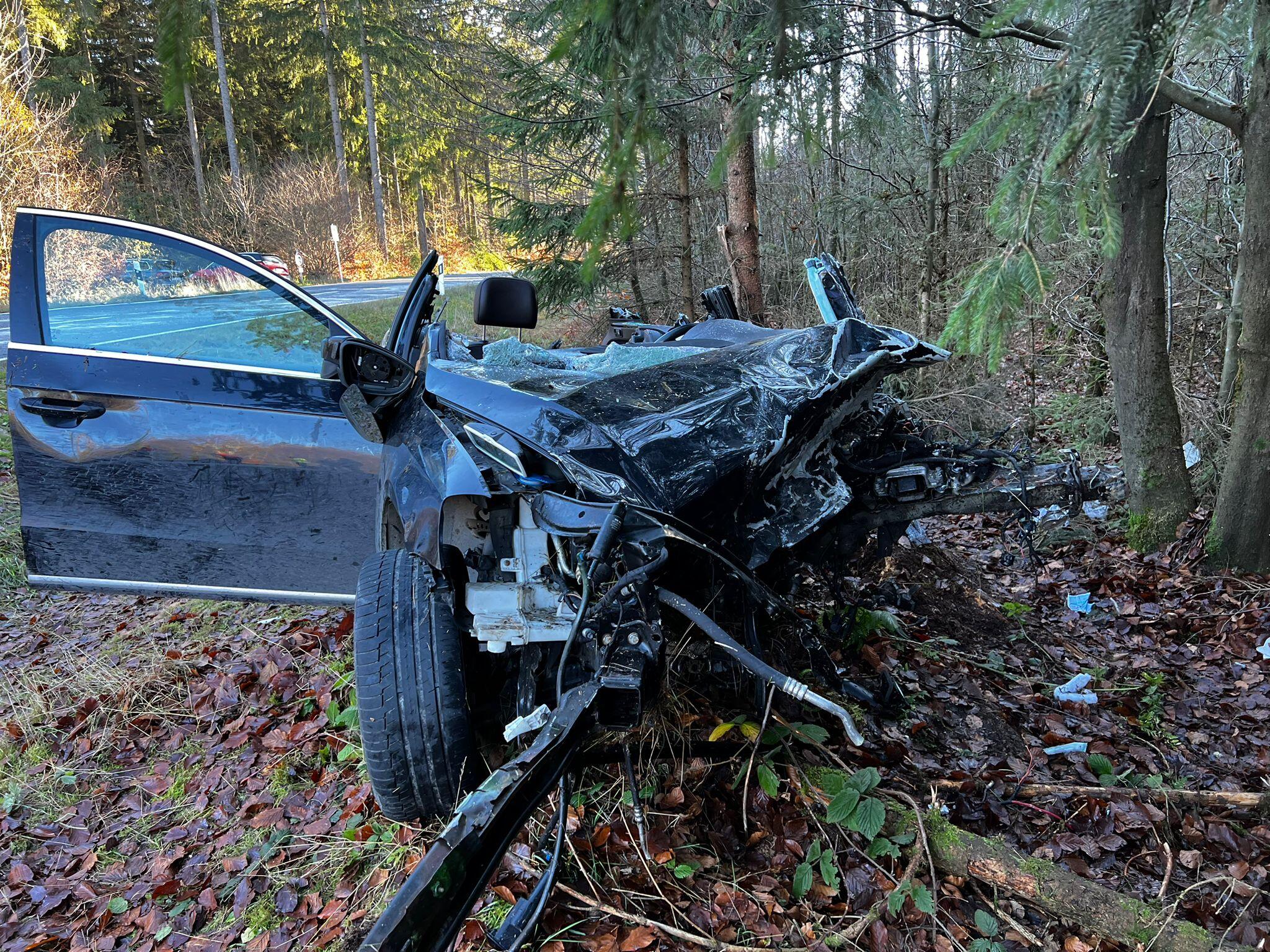 Tödlicher Verkehrsunfall im Landkreis Kronach: Frontalzusammenstoß zwischen Steinwiesen und Tschirn