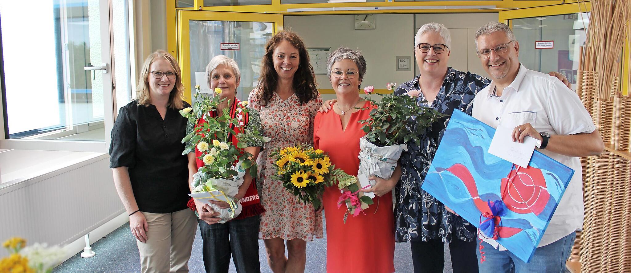 Zwei Kolleginnen gefeiert