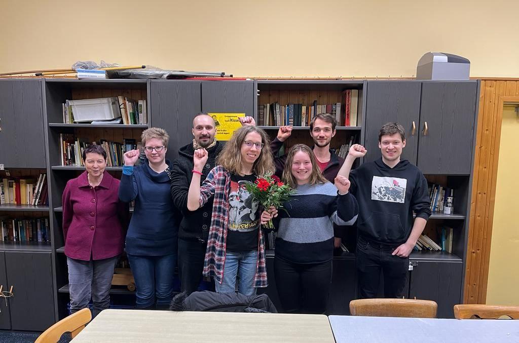 Die Linken nominieren Josephine Taucher aus Erlangen für den Stimmkreis ...