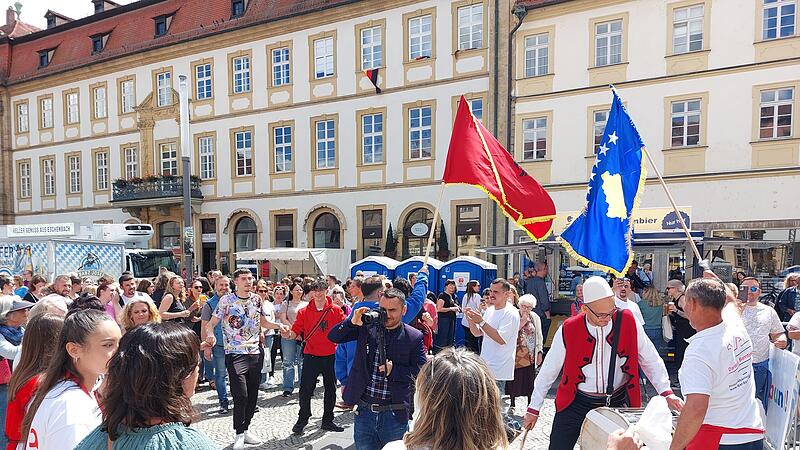 Die schönsten Bilder vom Fest der Vielfalt 2024 am Bamberger Maxplatz