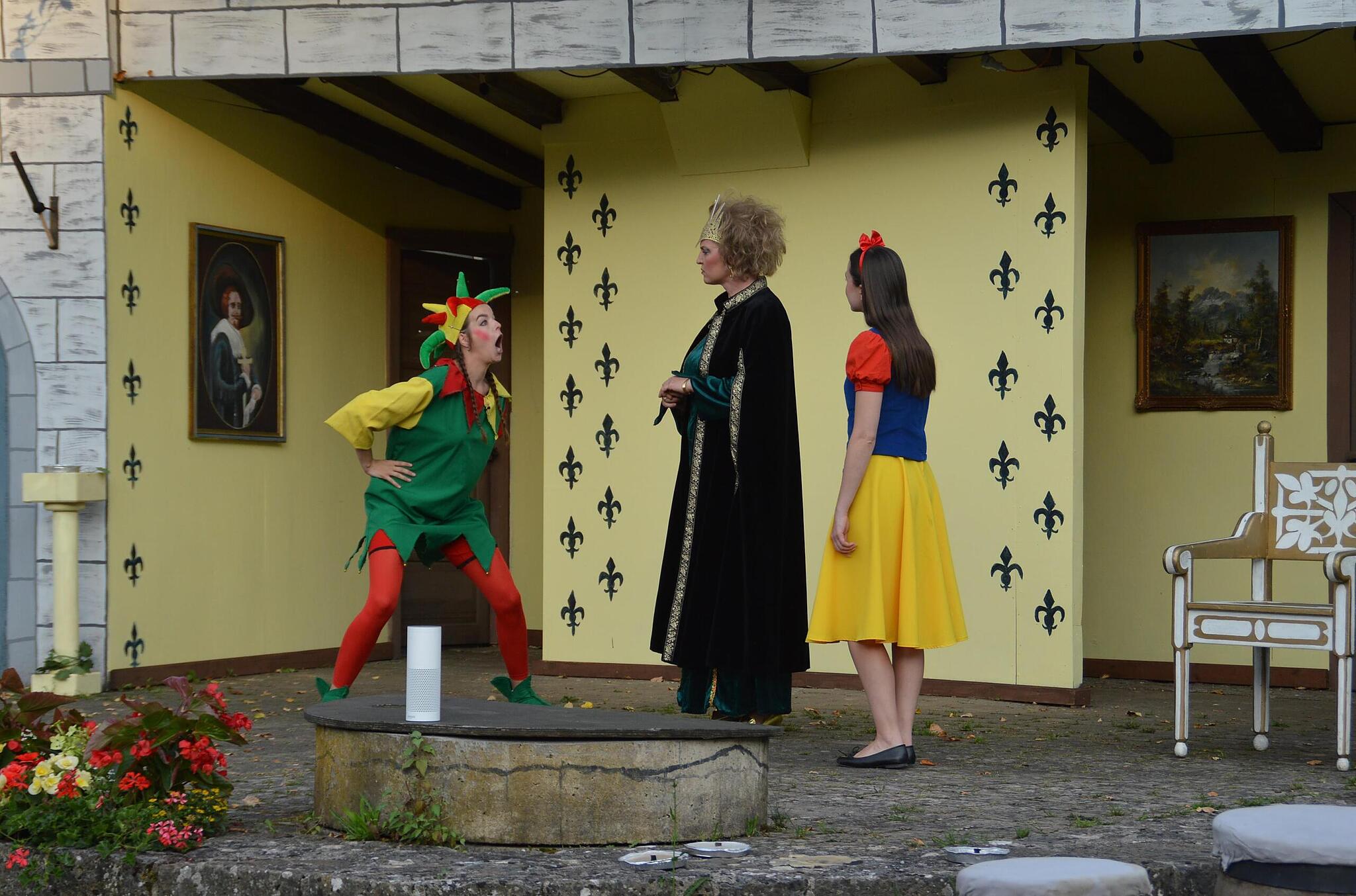Bühne frei für ein Theaterstück aus den Federn von Udo Hochrein und ...