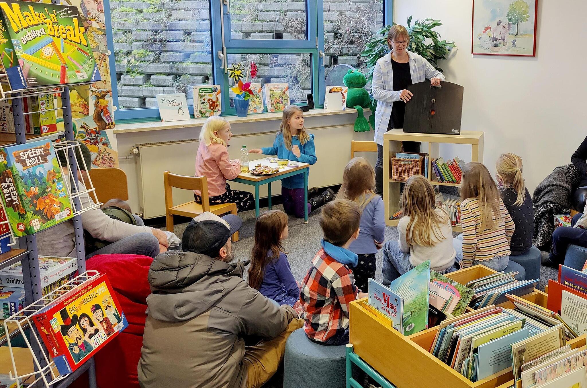 Bücherei Großenseebach eröffnet nach Wasserschaden