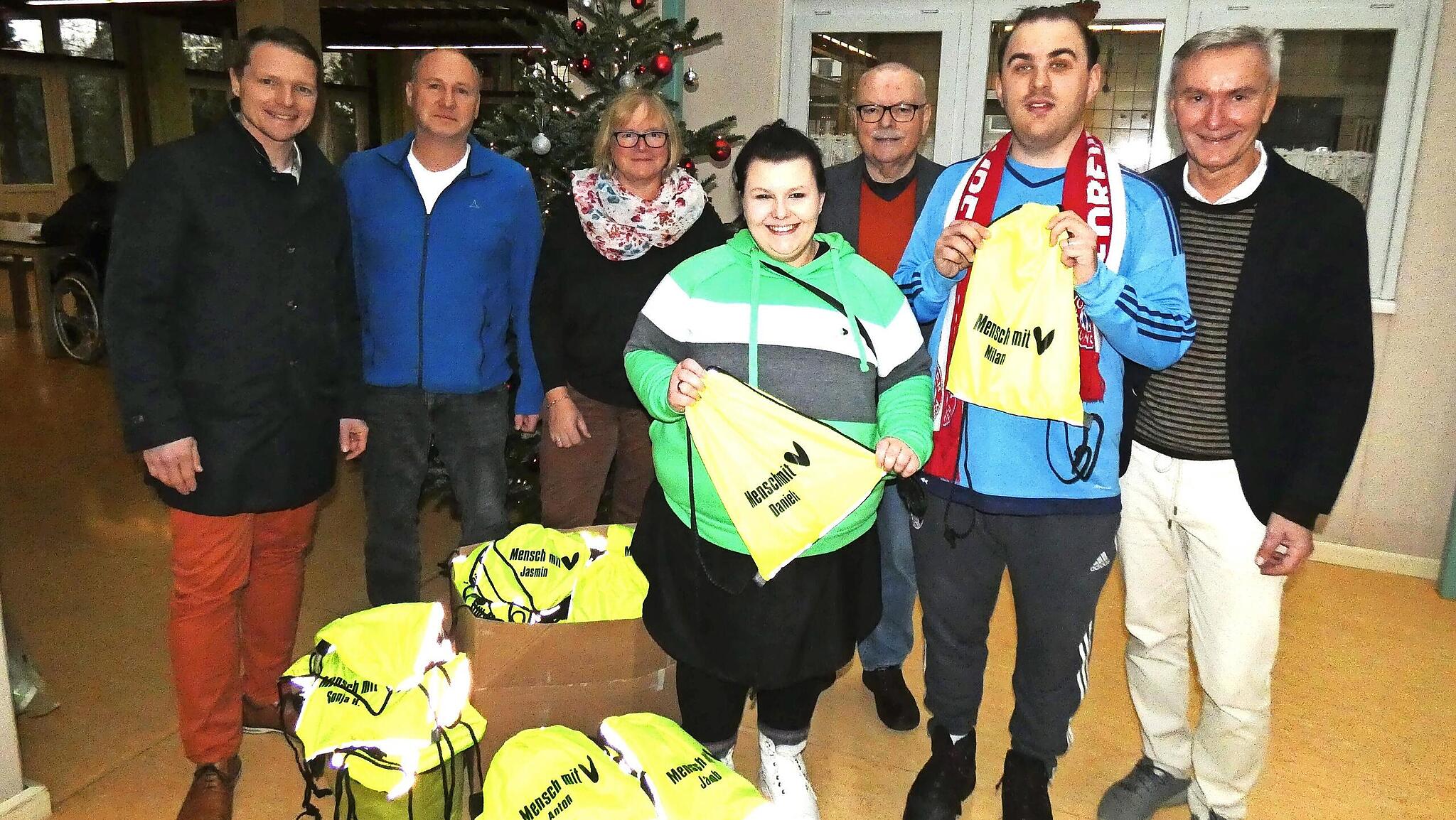 Freude über Turnbeutel