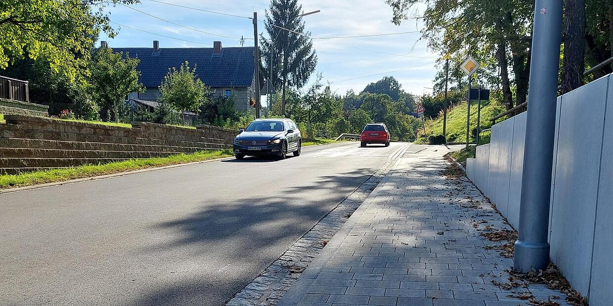 Neuer Fußweg bringt Sicherheit für Fußgänger in Dippach