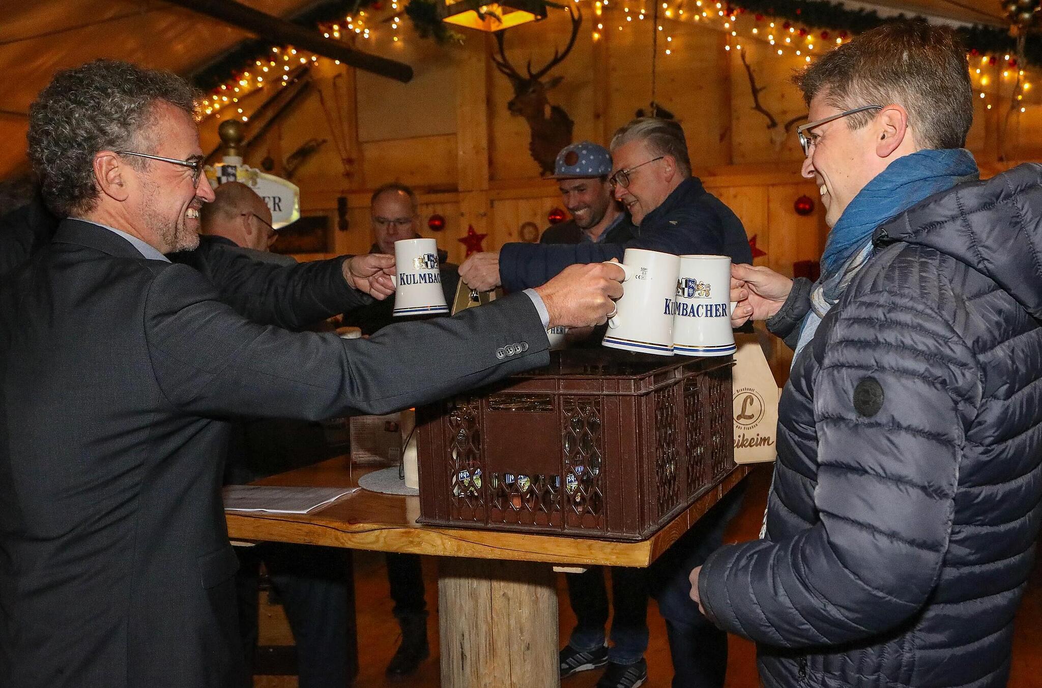 Kulmbacher Promis beim Pre-Opening von Kulma-Alm auf dem Marktplatz ...