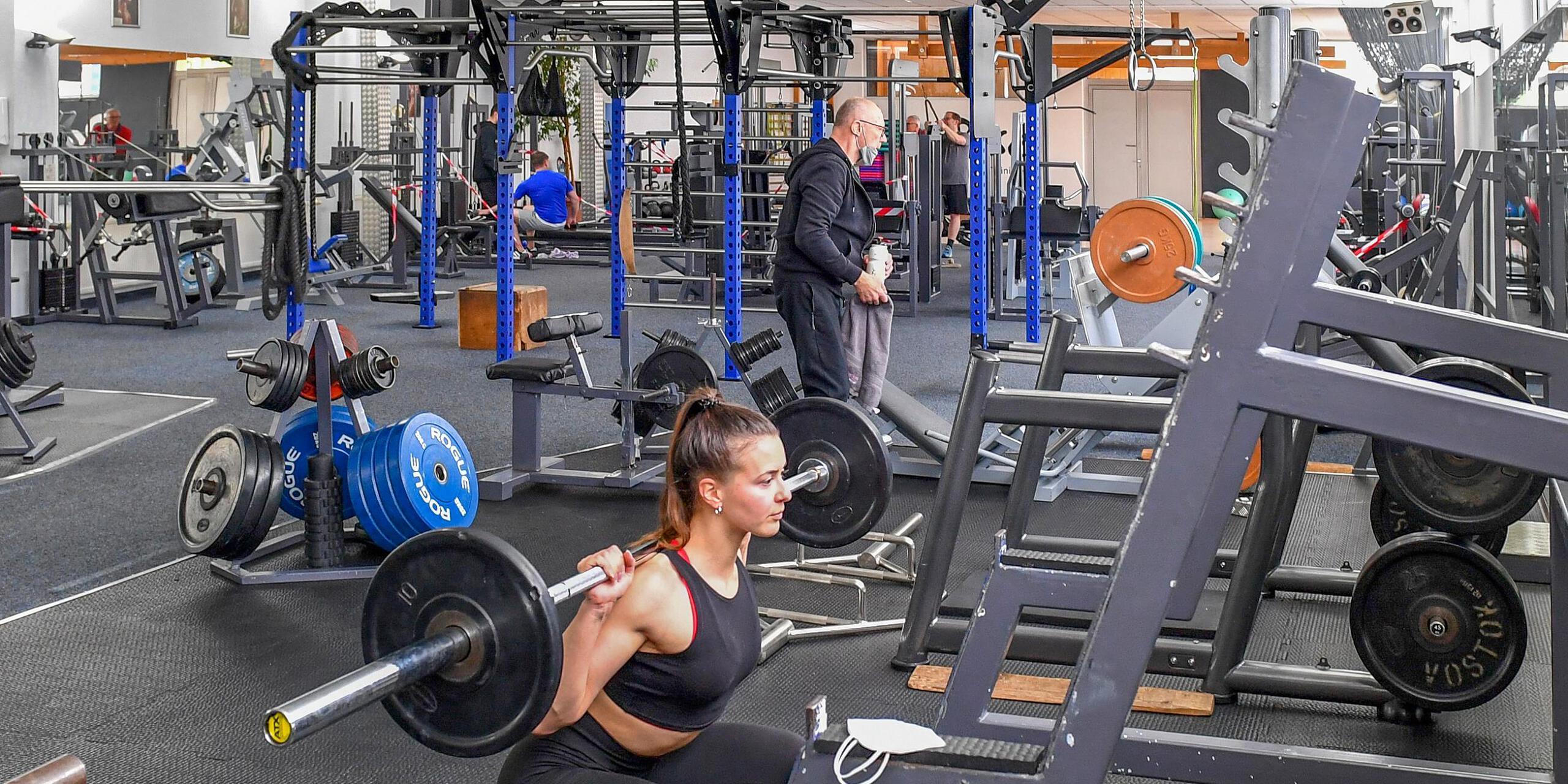 Fitness-Studios offen: Unter welchen Bedingungen man trainieren kann.