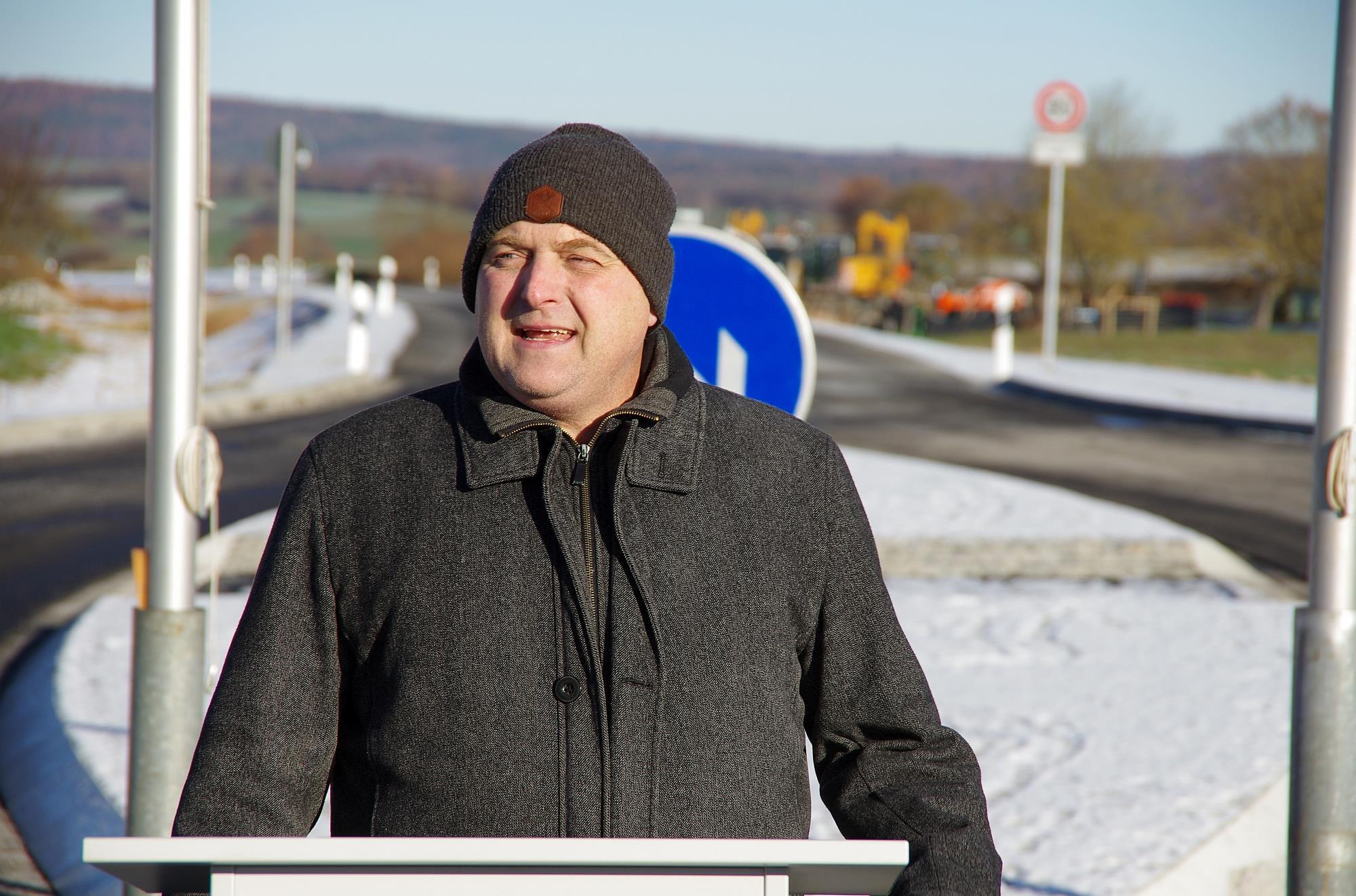 Zwischen Stangenroth und Premich wurde die Staatsstraße 2290 ausgebaut.