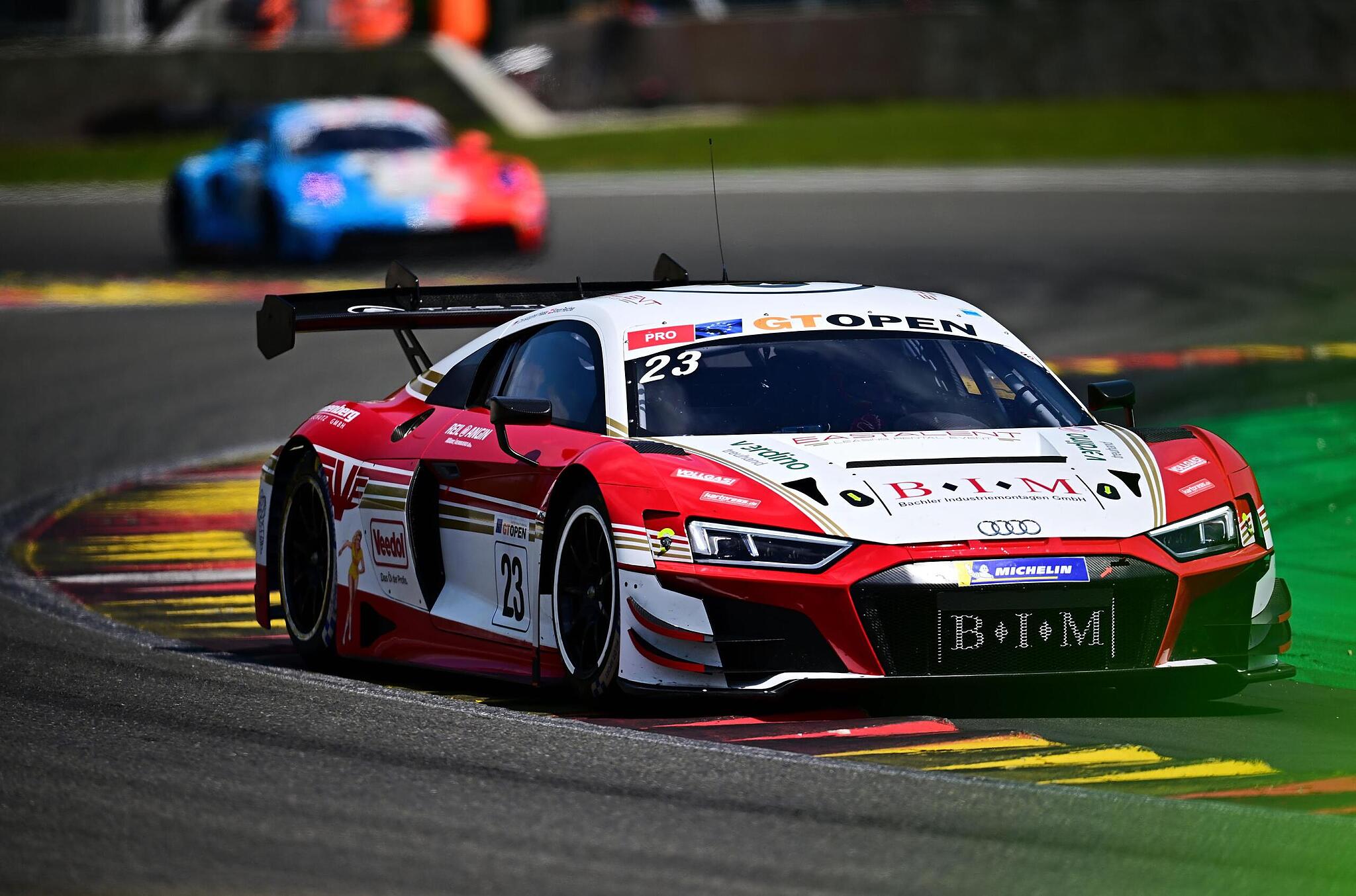 Motorsport: Christopher Haase aus Kulmbach überzeugt im belgischen Spa.