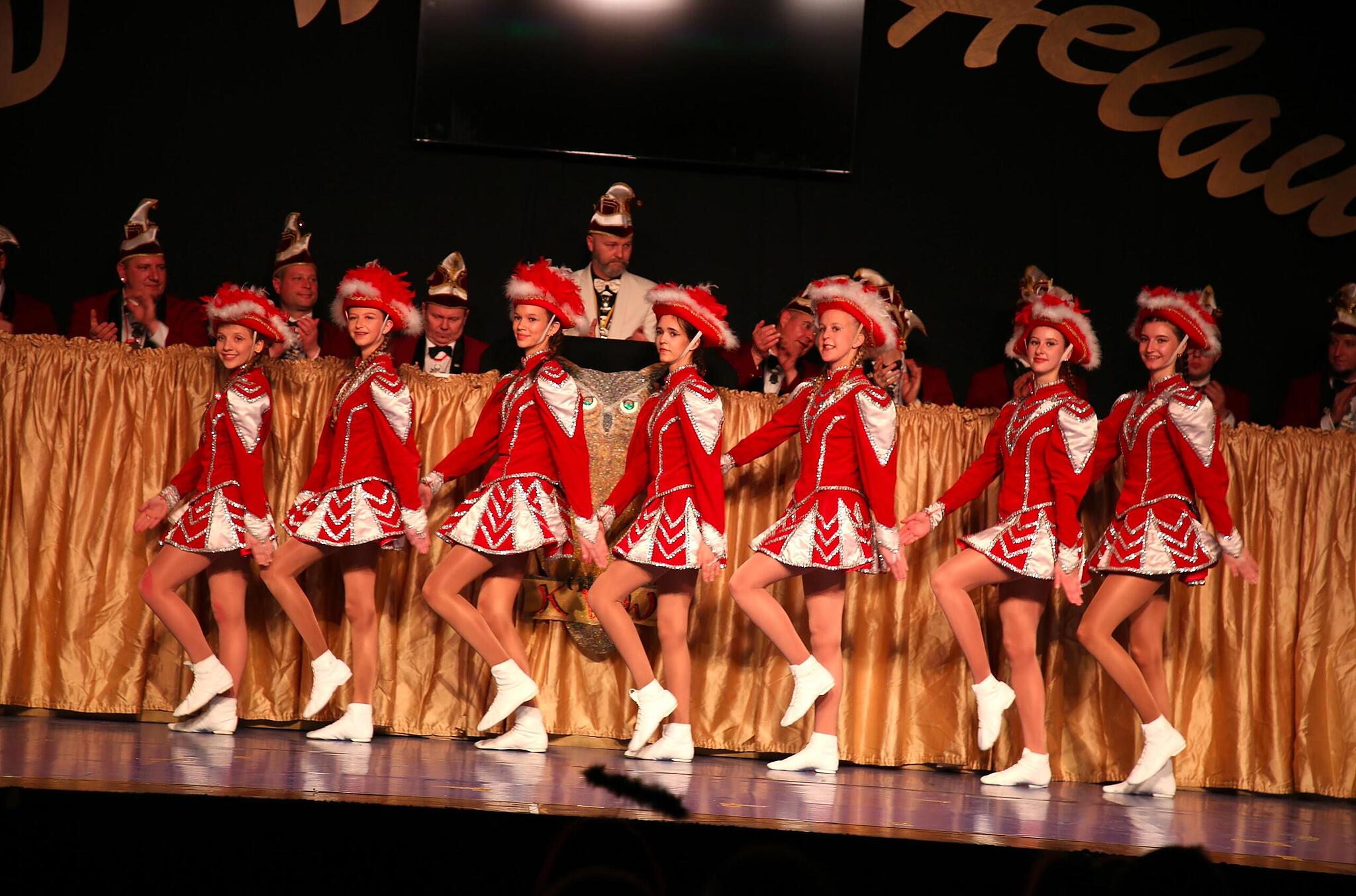 Karnevalsgesellschaft Weidach feiert Fasching mit Garden und Rednern in ...