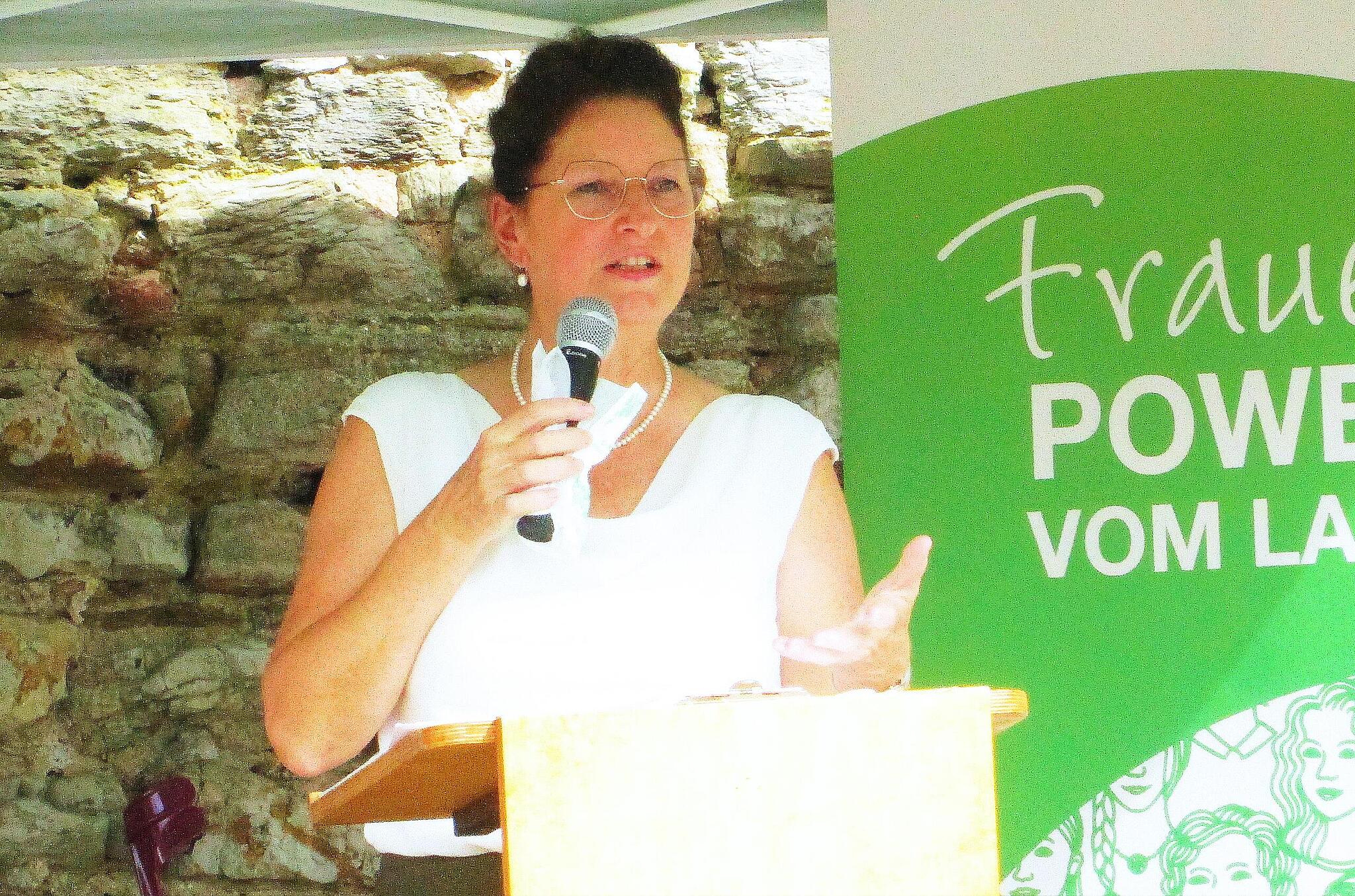 Jubiläumsfeier „75 Jahre Landfrauen“ im Kreis Bad Kissingen auf der ...