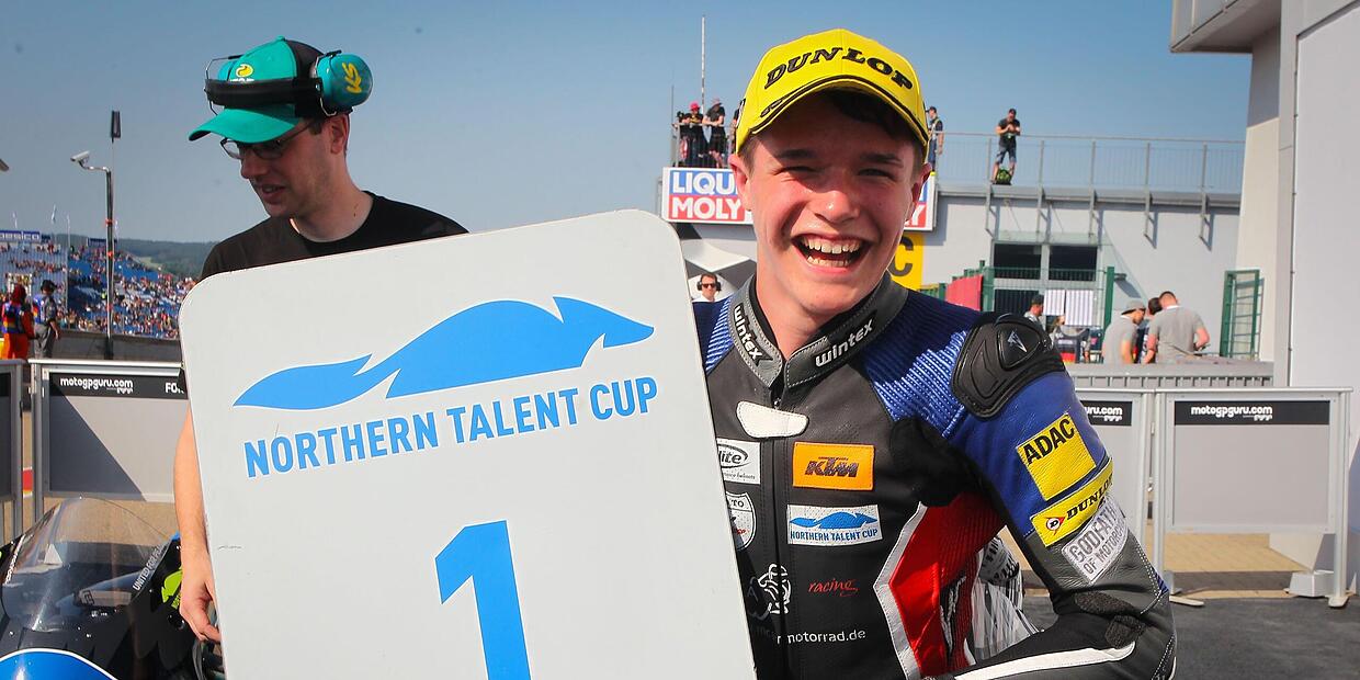 Motorrad, Northern Talent Cup: Rocco Caspar Sessler aus Röttenbach triumphiert
