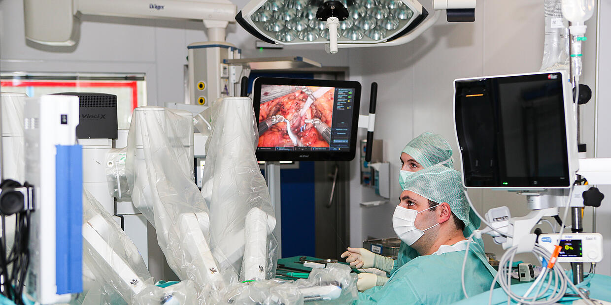 Roboterchirurgie in Bamberg: Prof. Zugor operiert 2000. Patienten