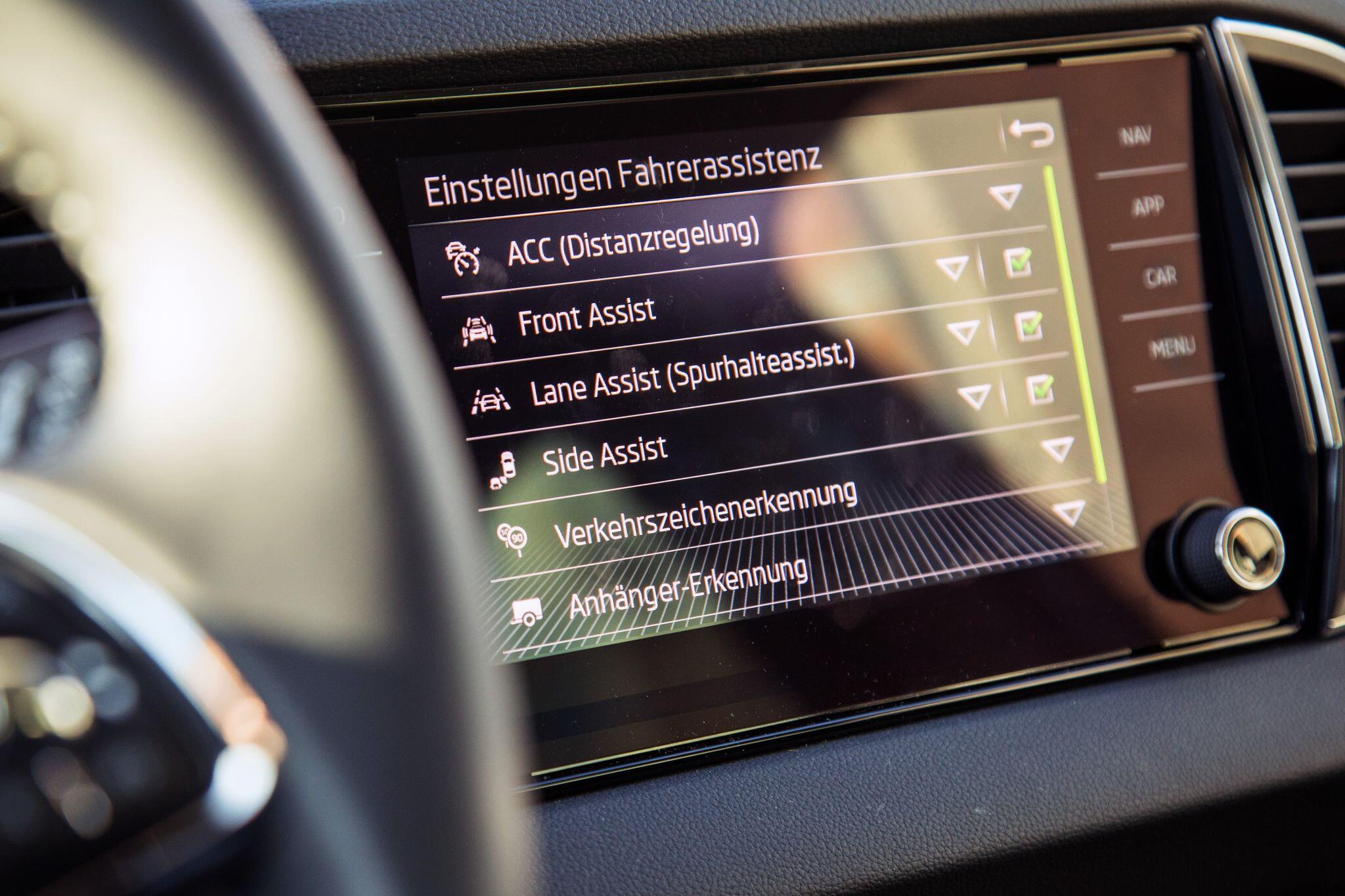 Auto-Assistenzsysteme: Besserwisser im Dienst der Sicherheit
