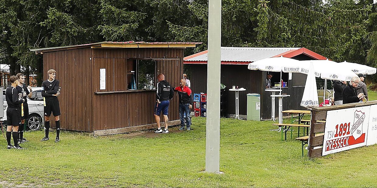 Presseck: Am Aussichtsturm muss niemand mehr hungern