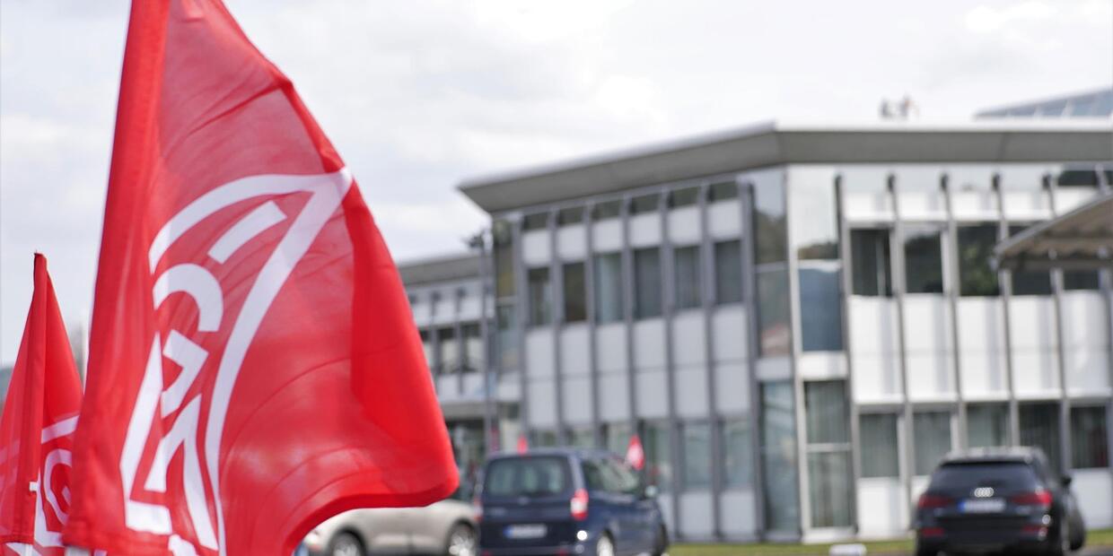 Die Verhandlungen zwischen Lear und den Angestellten in Kronach ...