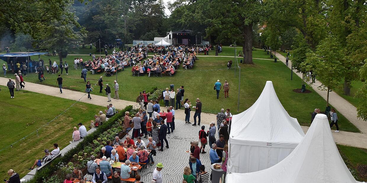 Schlosspark Oberschwappach öffnet Einsichten - Impressionen von der ...