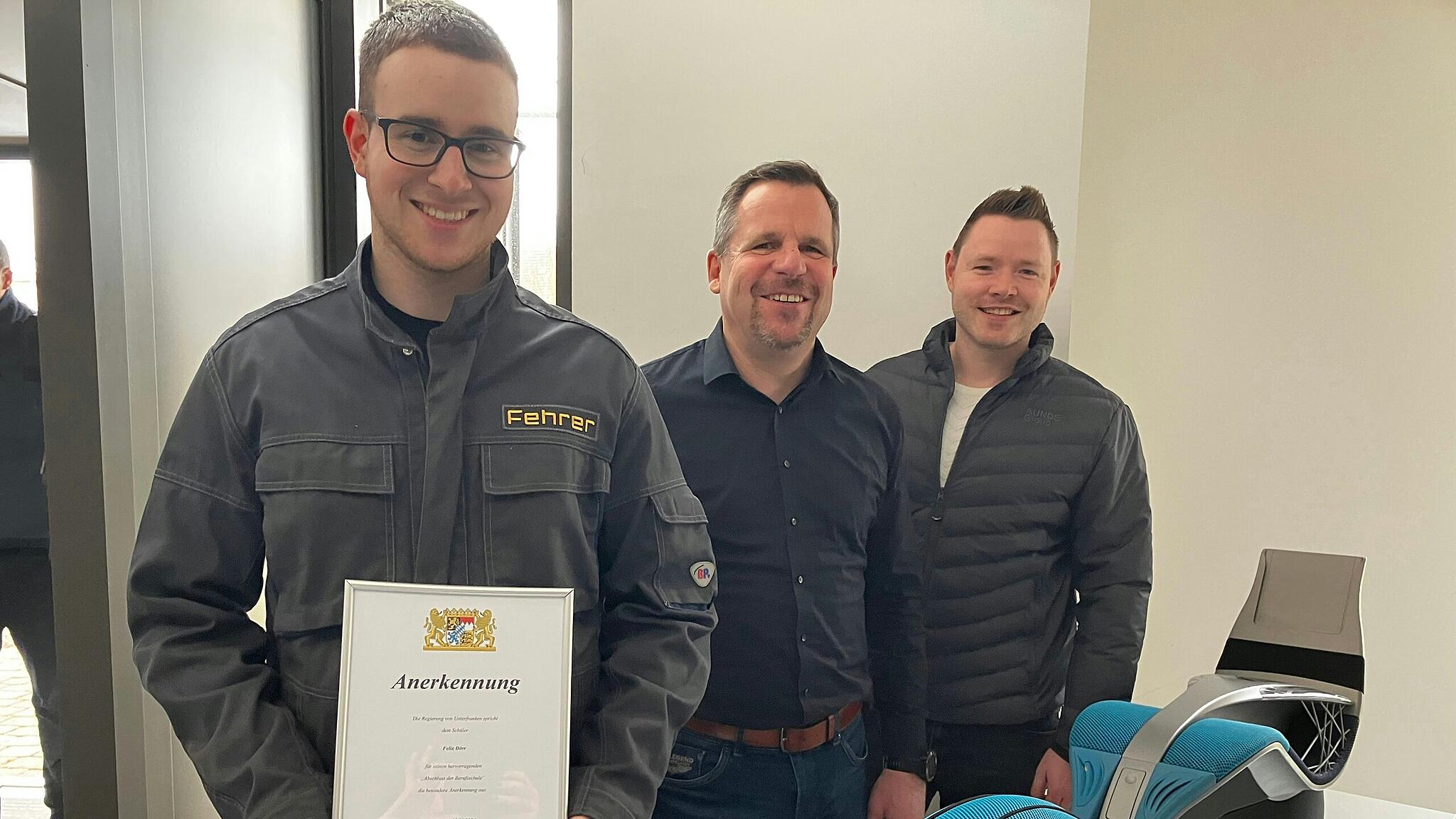 Ausgezeichnete Azubis bei Fehrer
