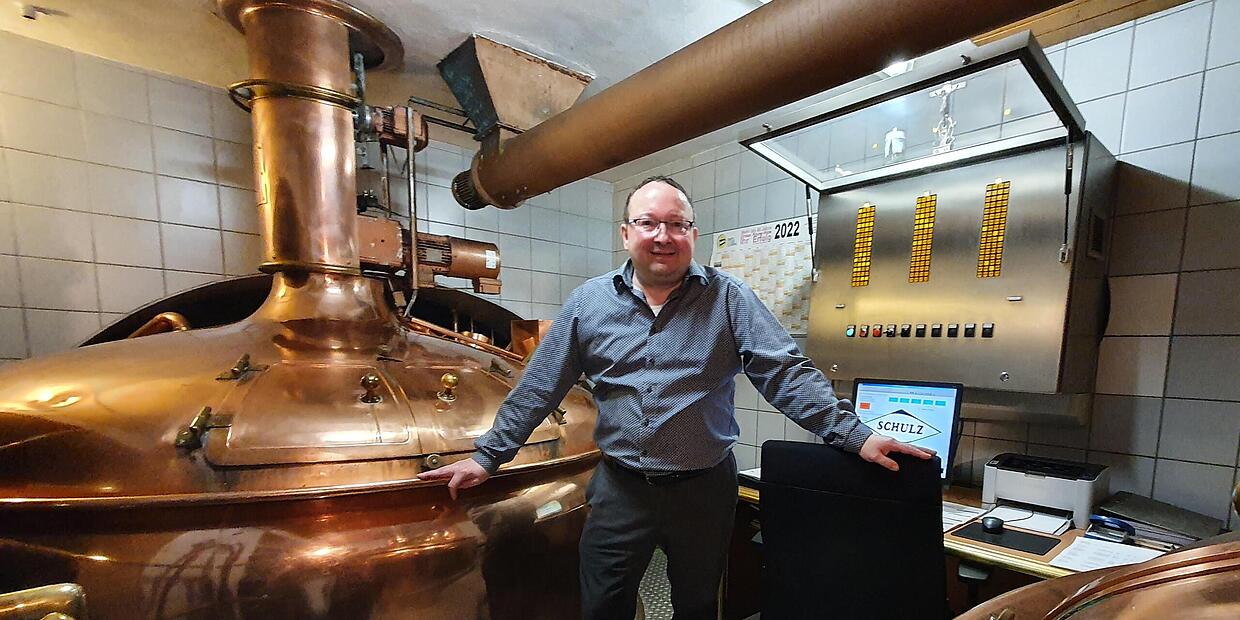 Kurzportrait und Artikel über Roland Kalb