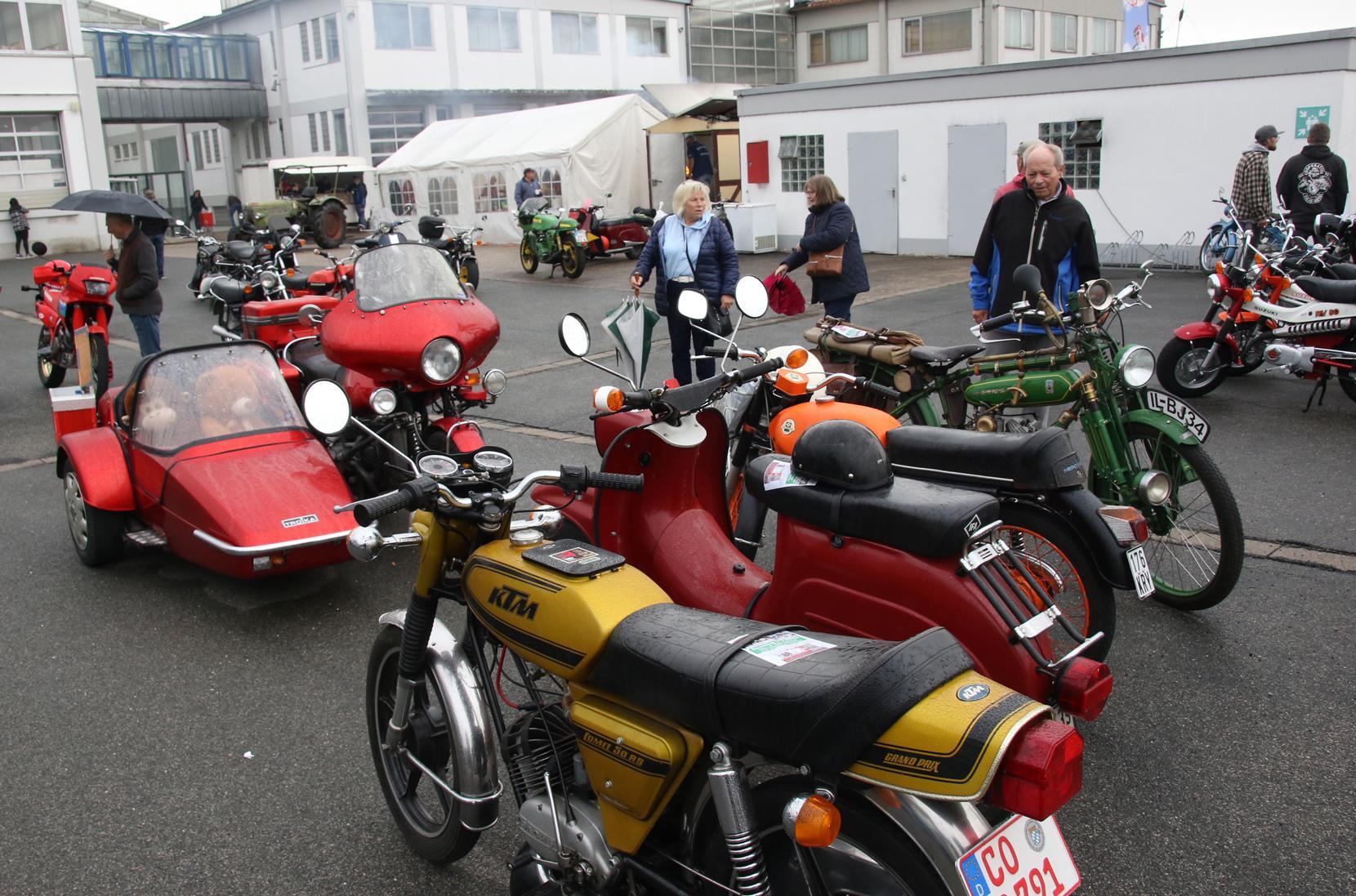 Über 600 Old- und Youngtimer bei der Oldtimer-Ausstellung in Untersiemau