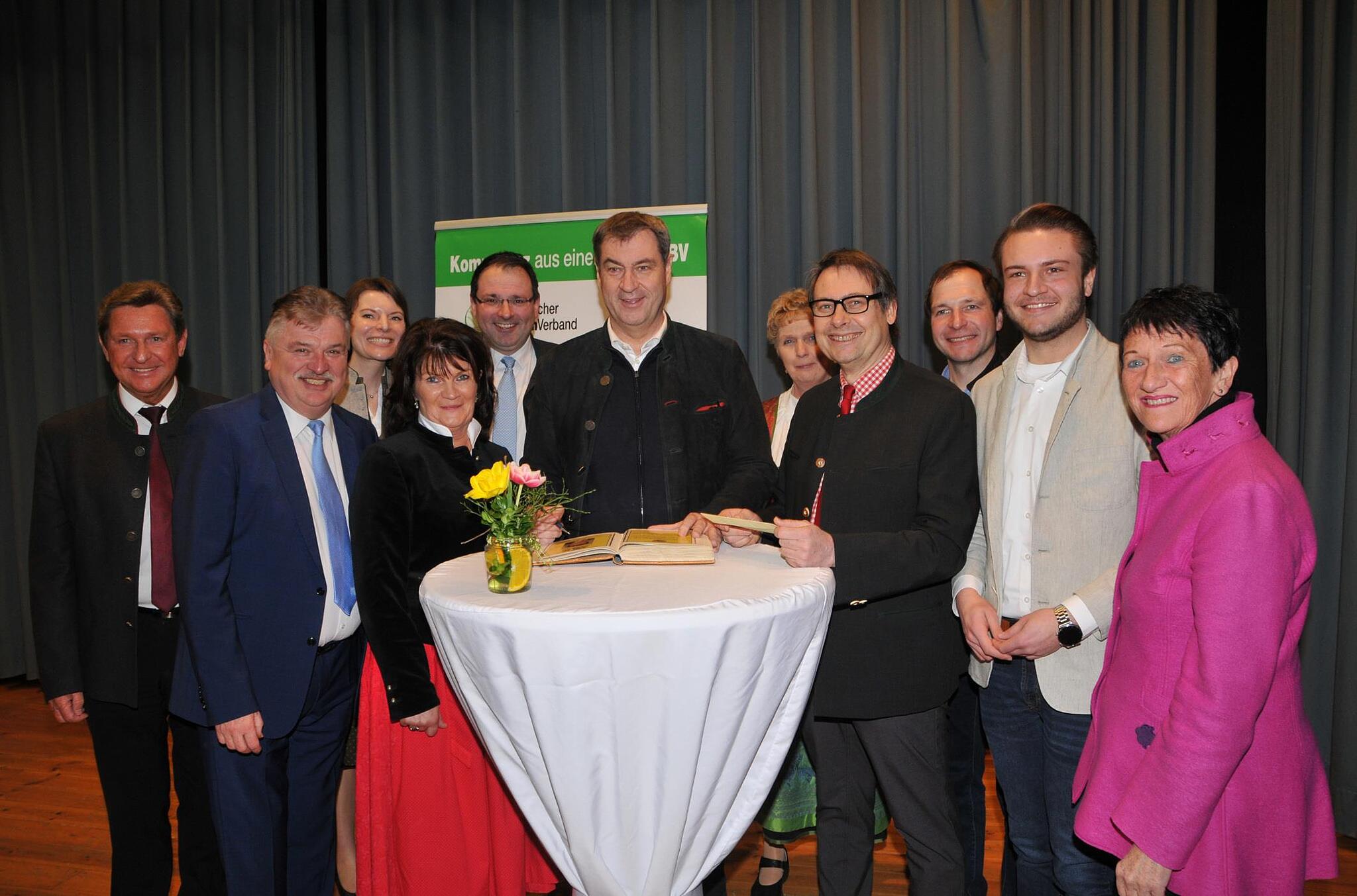 Als der Ministerpräsident kam, waren die Frauen baff