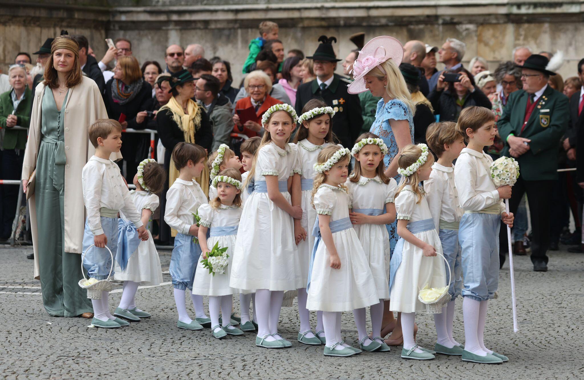Weiß-blaue Wittelsbacher-Hochzeit in München