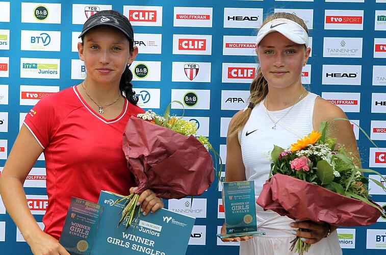 Bei der Internationalen Deutsche Tennis-Meisterschaft der Junioren gab ...