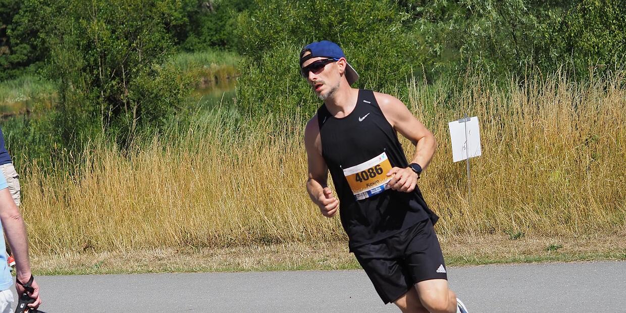 Triathlon: Der langjährige Fußballer Kevin Baer wagt sich an die ...