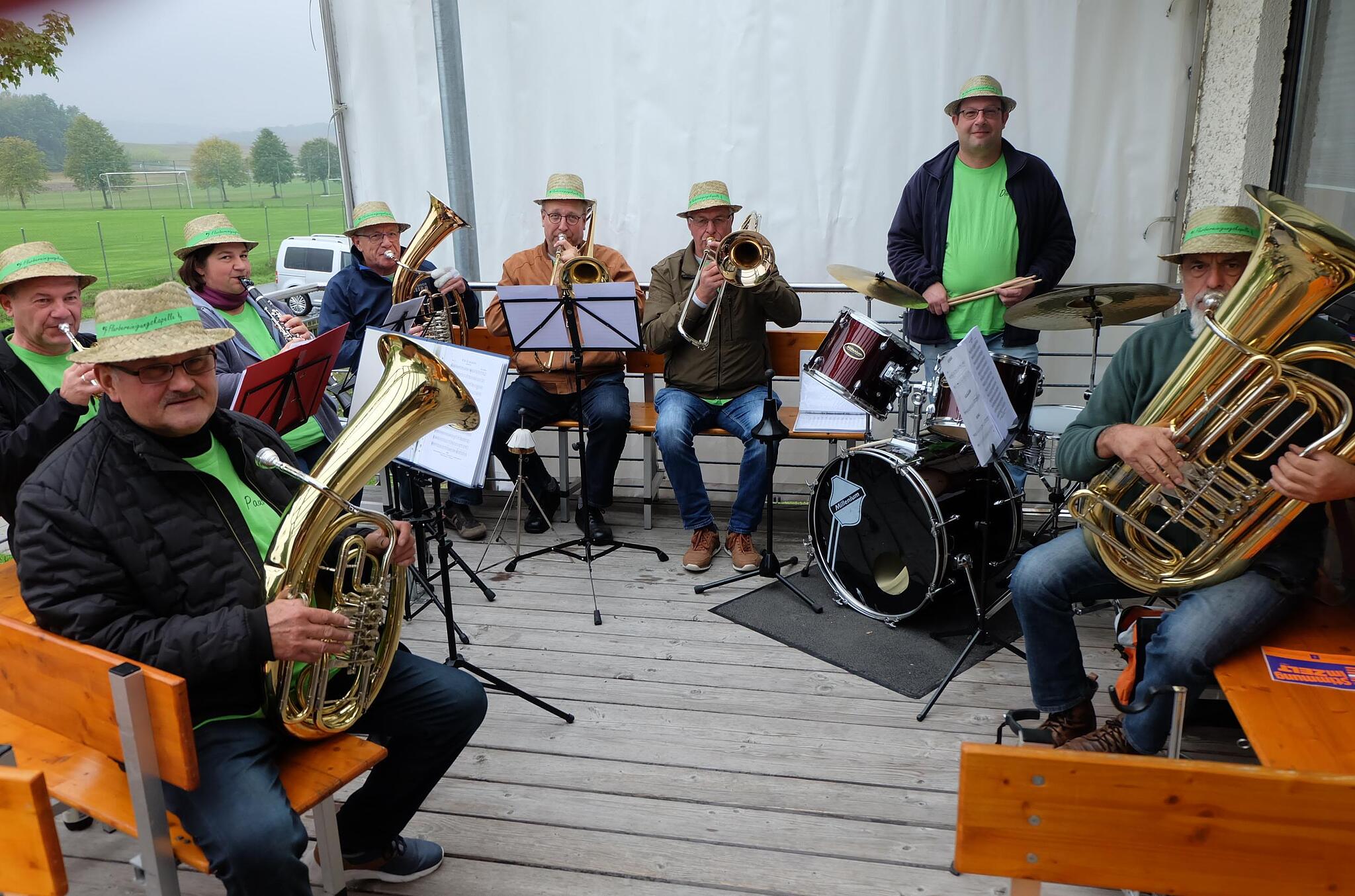 Die Fränkischen Tage 2023n des TSV Thundorf werden mit Dart, Fußball ...