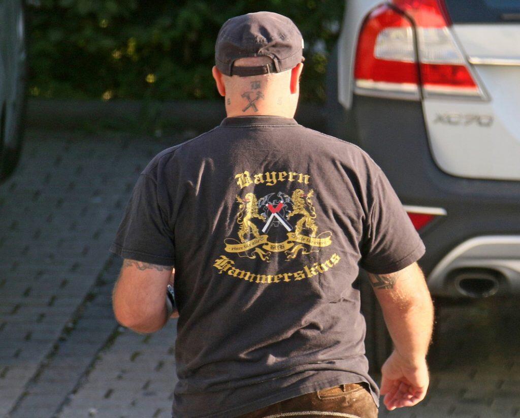 Verbot der Neonazi-Organisation Hammerskins Deutschland: Wohnung in ...