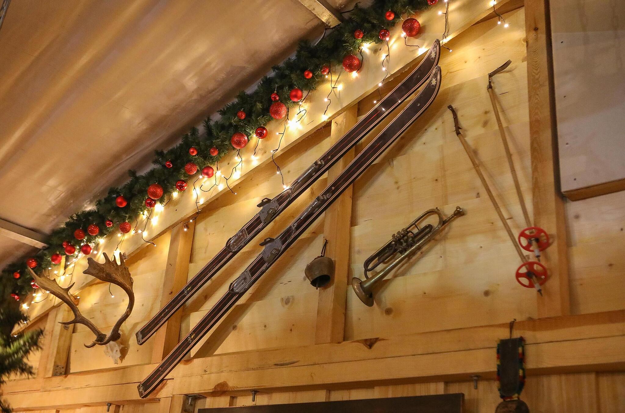 Kulmbacher Promis beim Pre-Opening von Kulma-Alm auf dem Marktplatz ...