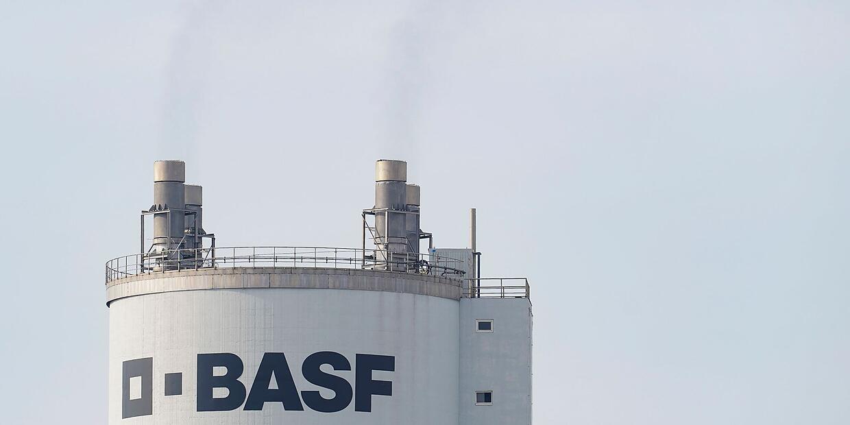 BASF streicht 2600 Stellen und schließt Chemieanlagen