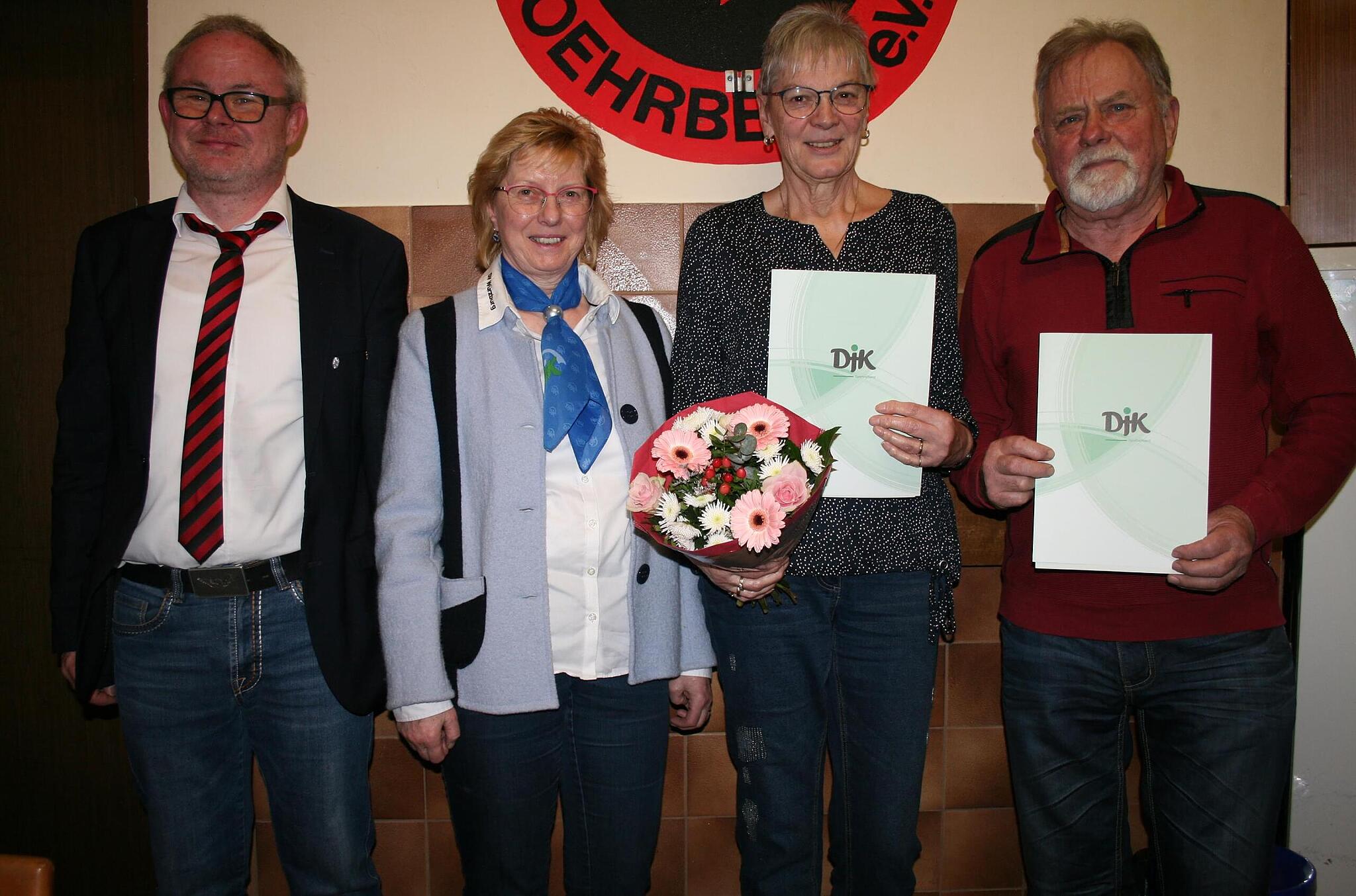Jahrzehntelang hat sich Manfred Rüttinger im Vorstand der DJK Oehrberg ...